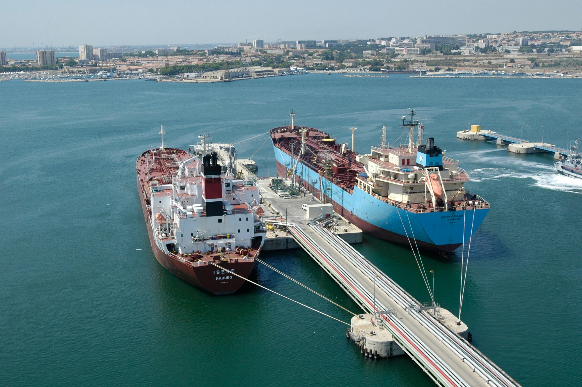 Fin de la grève sur les terminaux pétroliers de Fos et Lavéra | Mer et ...