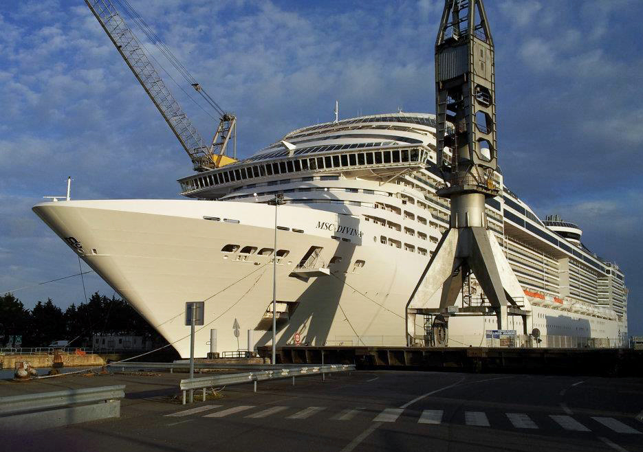 Nouveaux essais avant livraison pour le MSC Divina | Mer et Marine