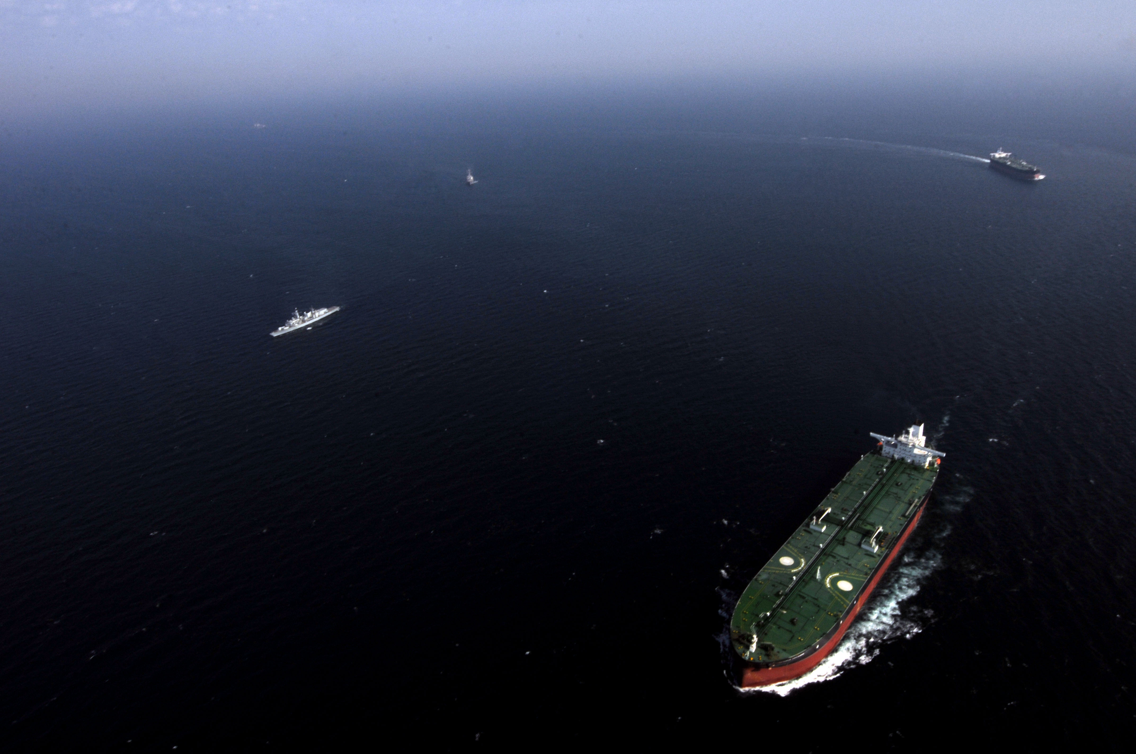 Exercice de protection du trafic maritime dans le golfe Persique | Mer ...