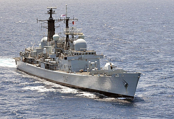 Tournée d’adieux pour le dernier destroyer britannique du type 42 | Mer ...