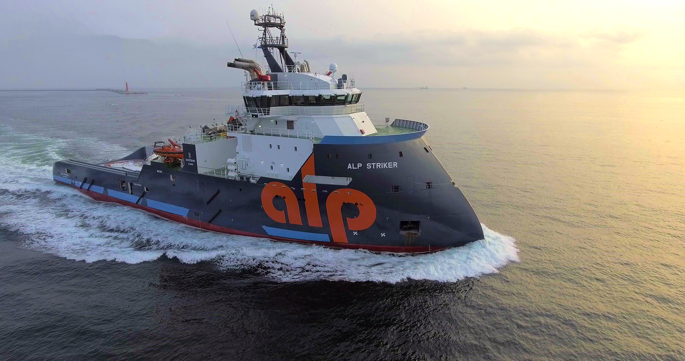 Bourbon Rhode : l'ALP Striker continue les recherches | Mer et Marine