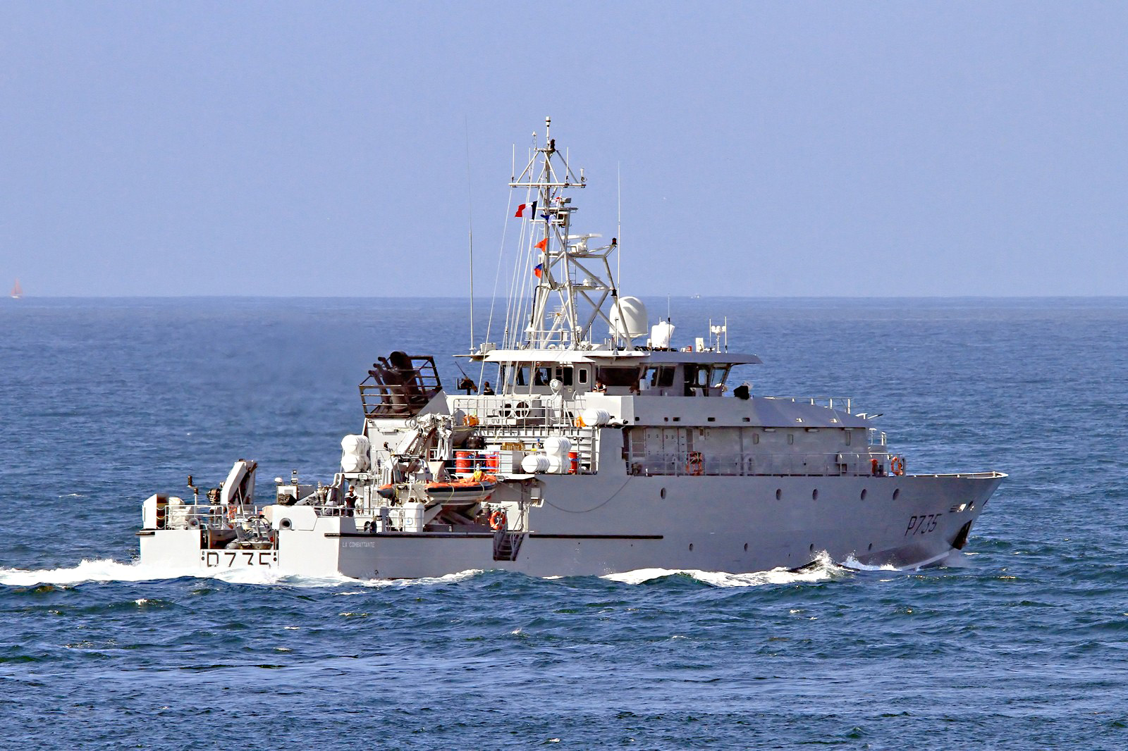La Combattante admise au service actif | Mer et Marine