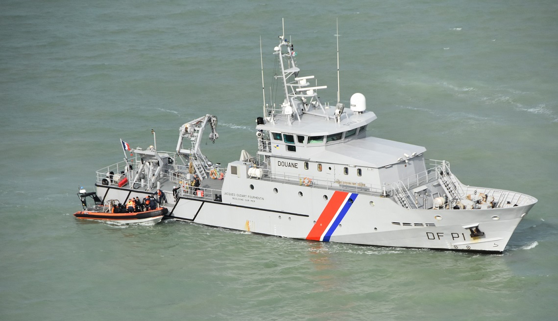Pas de Calais : 70 migrants sur une embarcation secourus par les ...