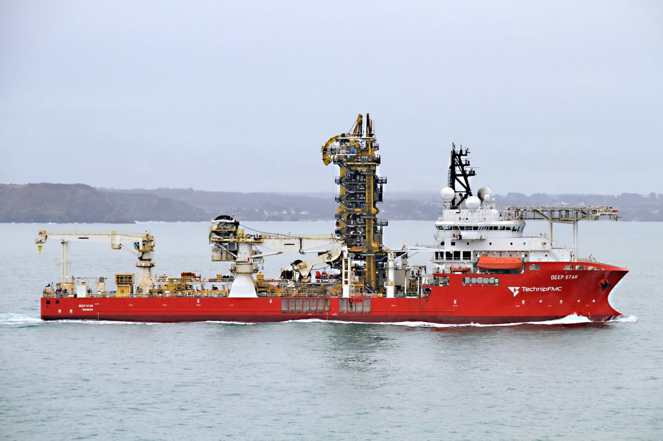 Technip : le FPSV Deep Star sort d'arrêt technique à Brest | Mer et Marine