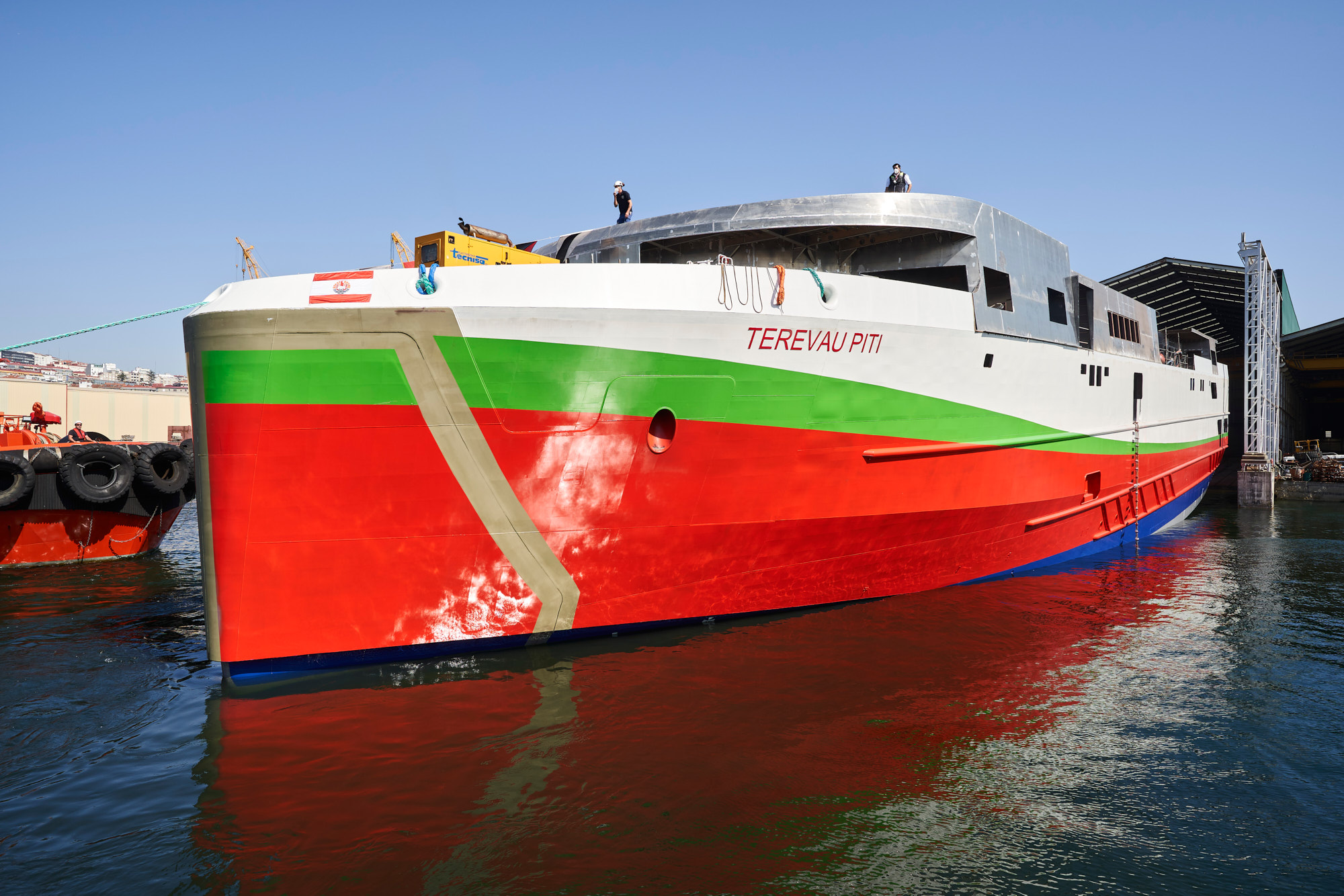Le ferry polynésien Terevau Piti mis à l’eau | Mer et Marine