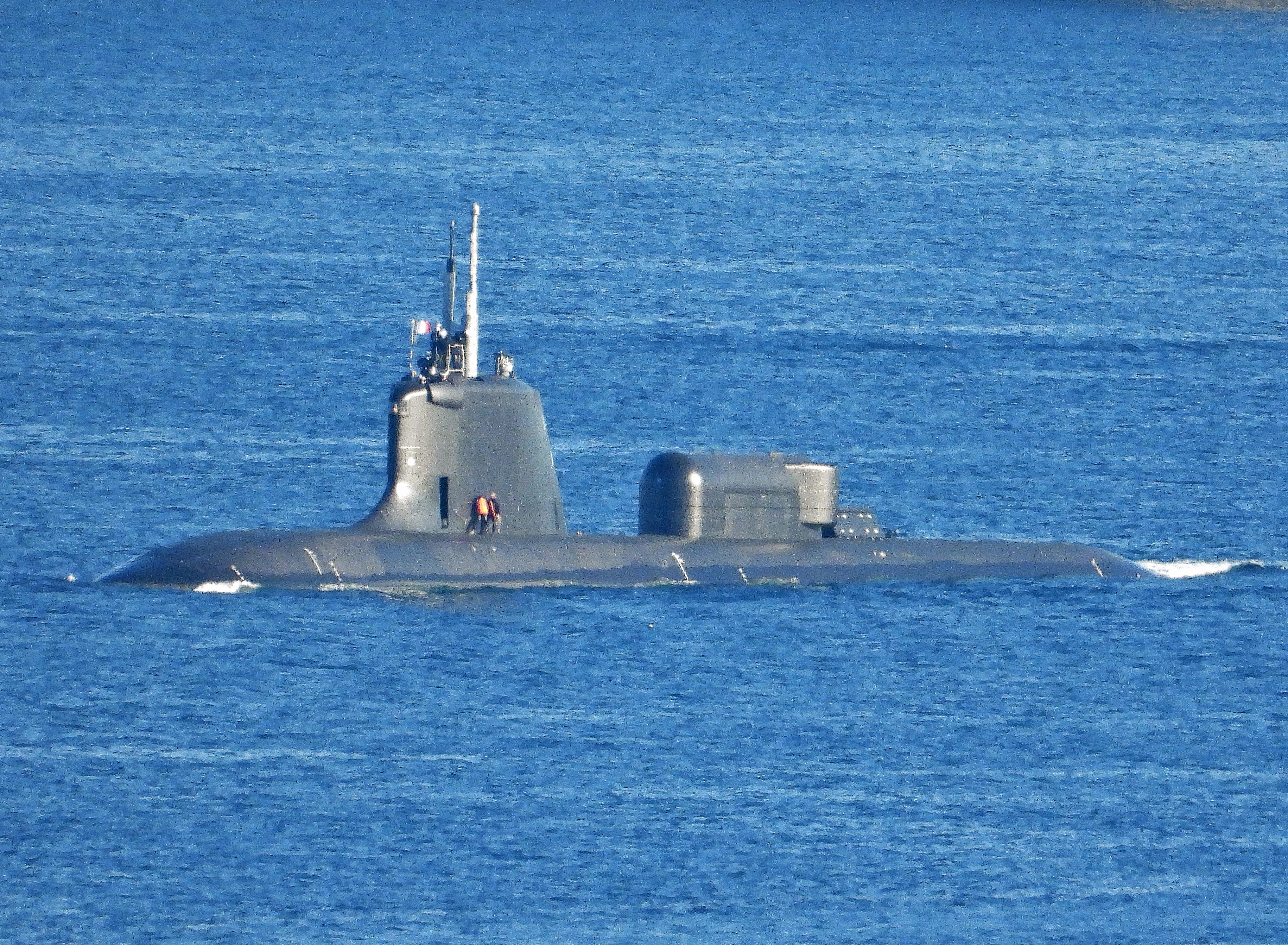 Le Suffren, équipé du DDS, réalise son premier déploiement en océan ...