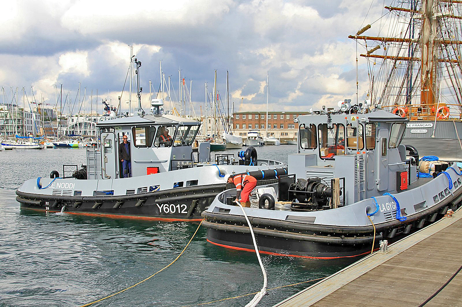 Marine nationale : deux nouveaux RP 10 mis à l’eau à Brest | Mer et Marine