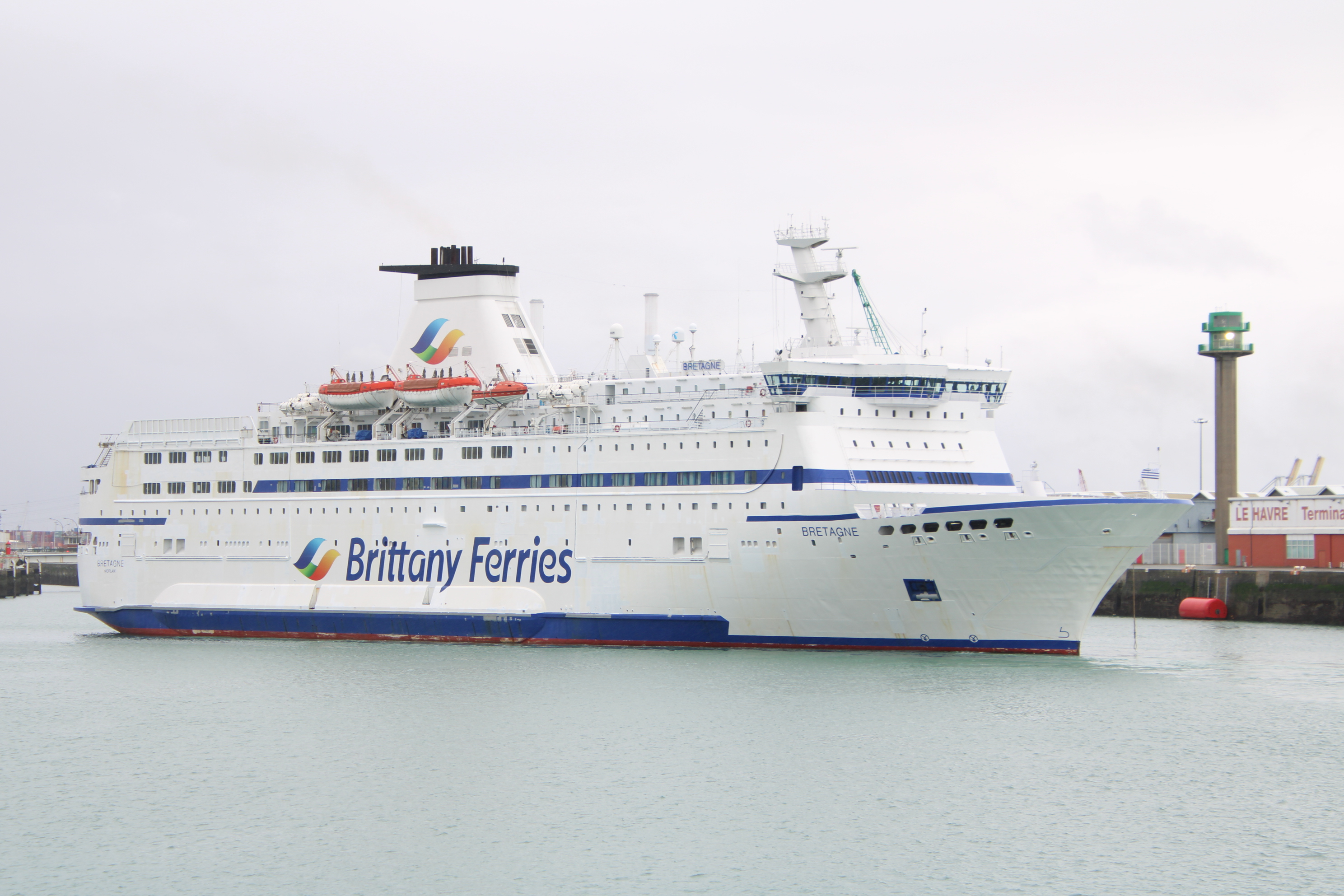 Dernière traversée et fin de carrière pour le Bretagne de Brittany ...