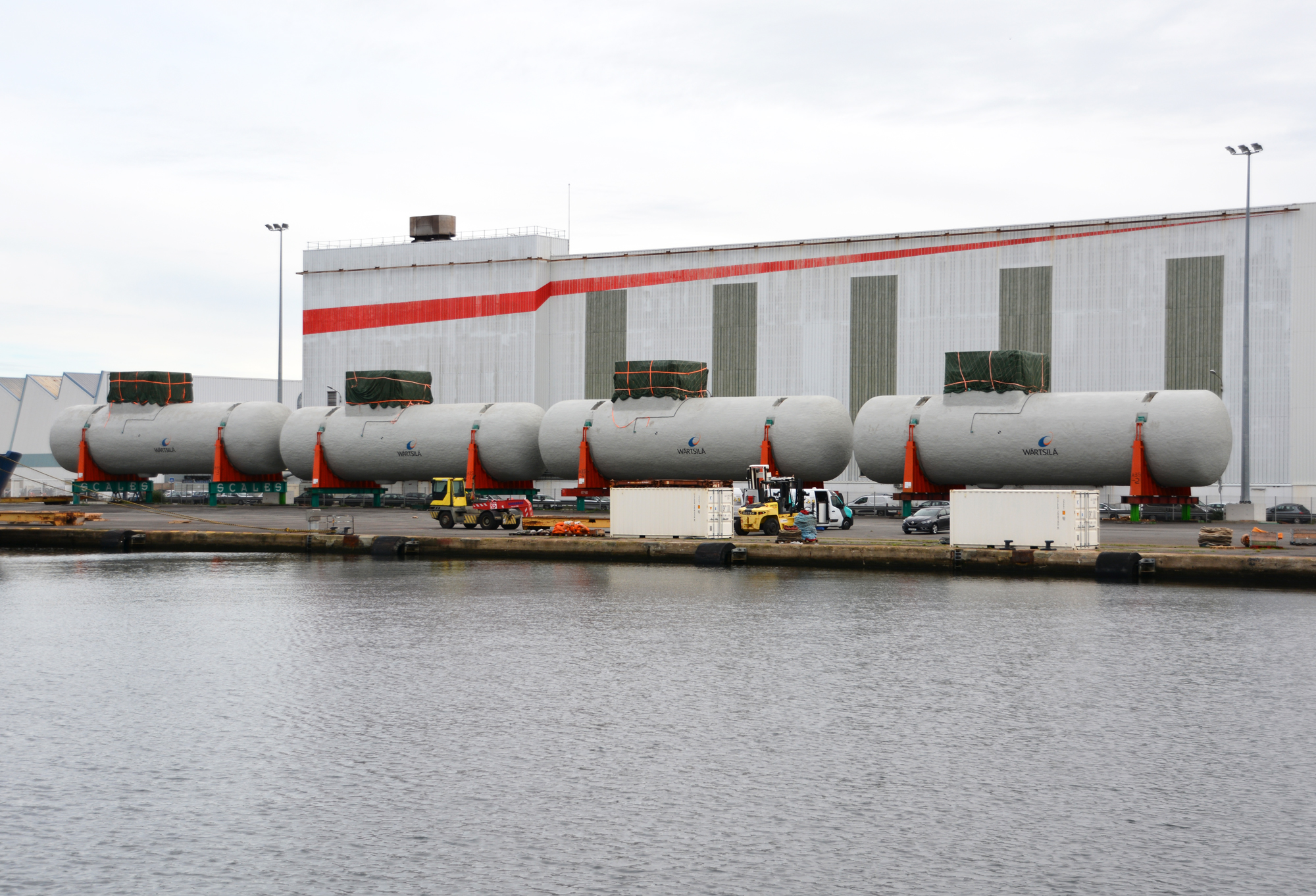 Les cuves GNL du futur Utopia of the Seas sont arrivées à Saint-Nazaire ...