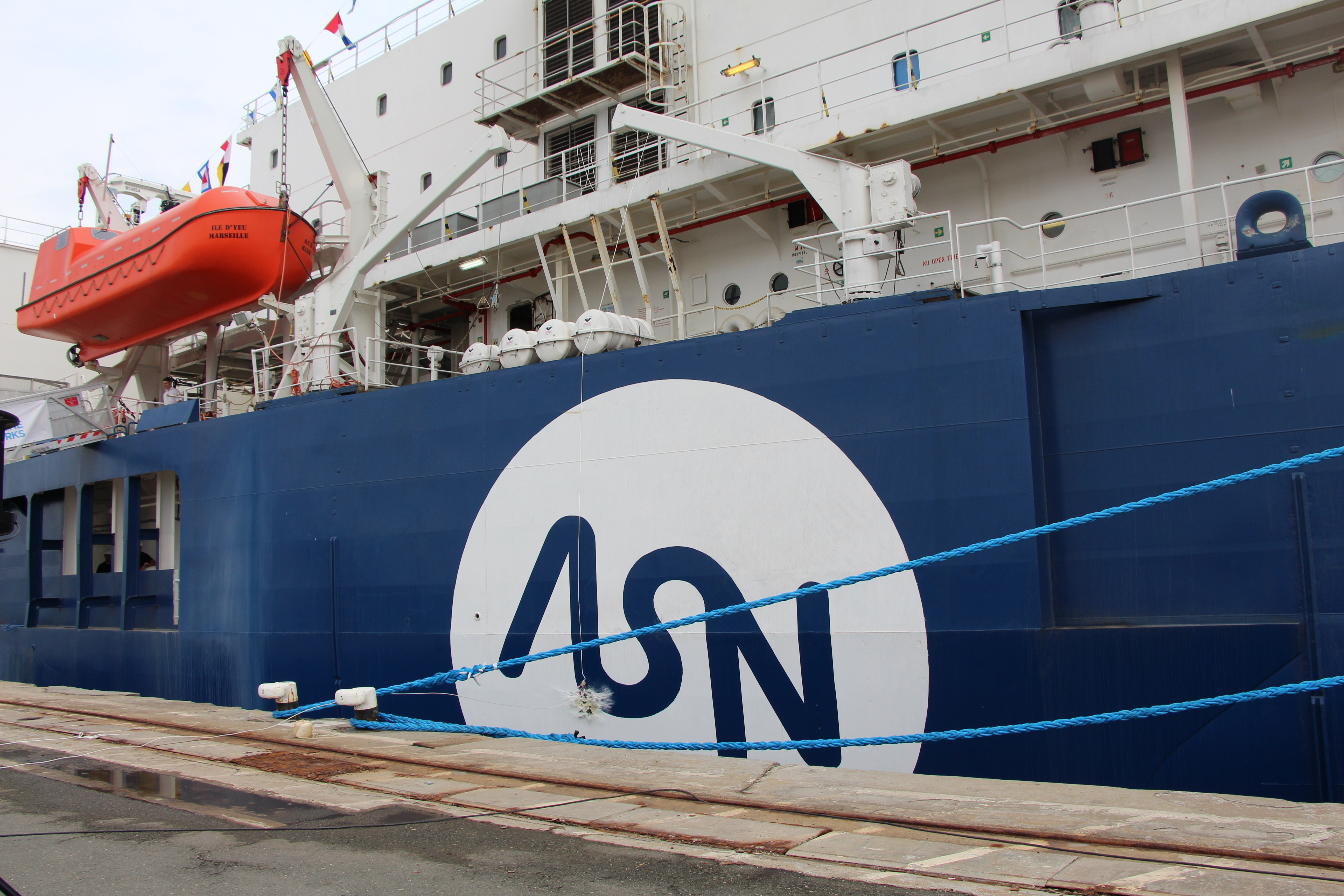 ASN va fournir et installer les câbles de communication et d ...