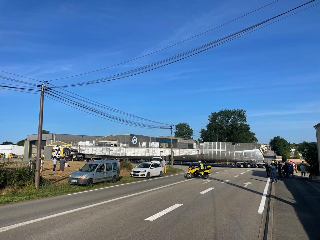 Seaway : le Men Du est arrivé aux Sables d’Olonne pour assemblage et ...