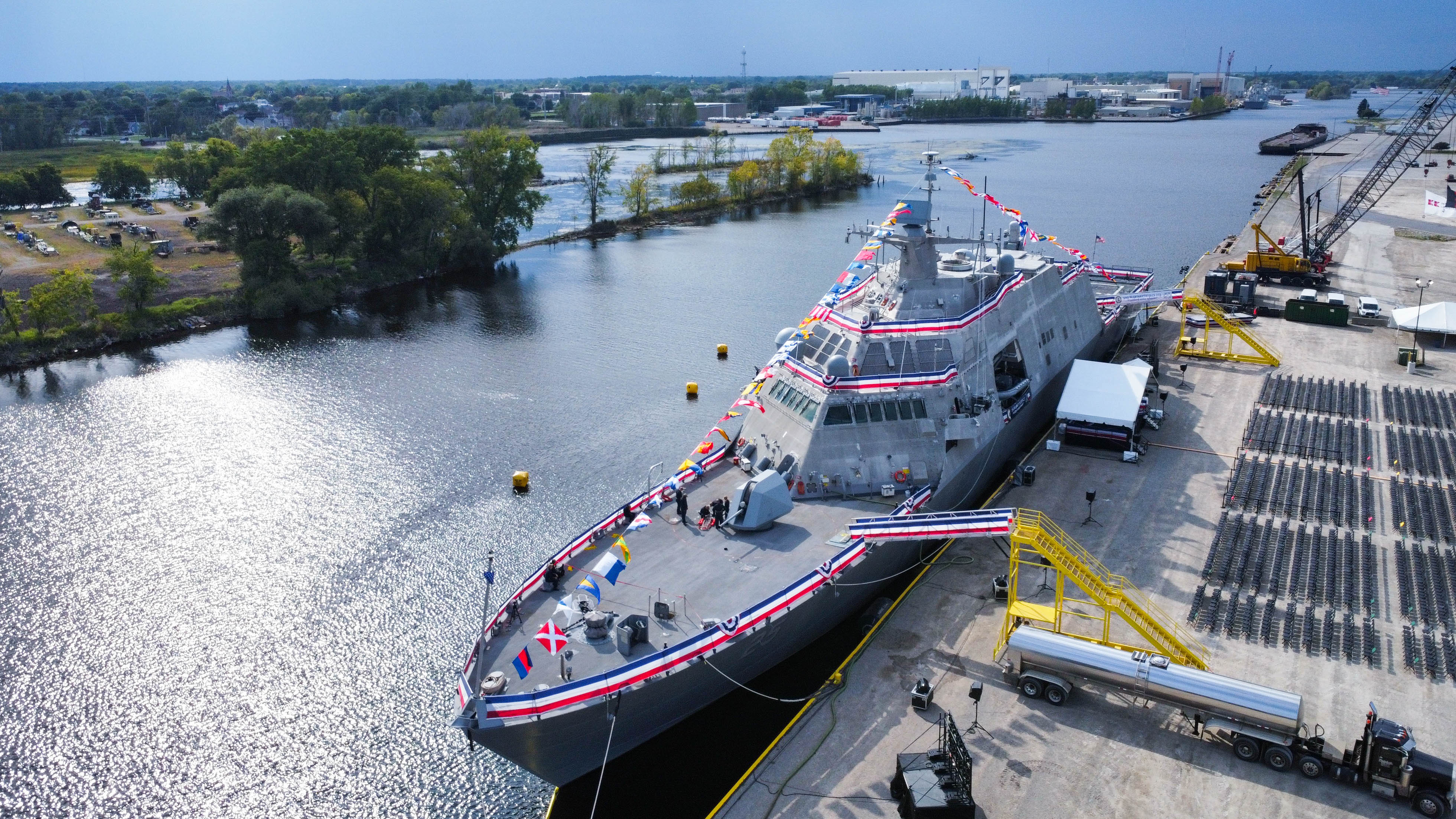 US Navy : un LCS du type Freedom mis en service, deux autres bientôt ...