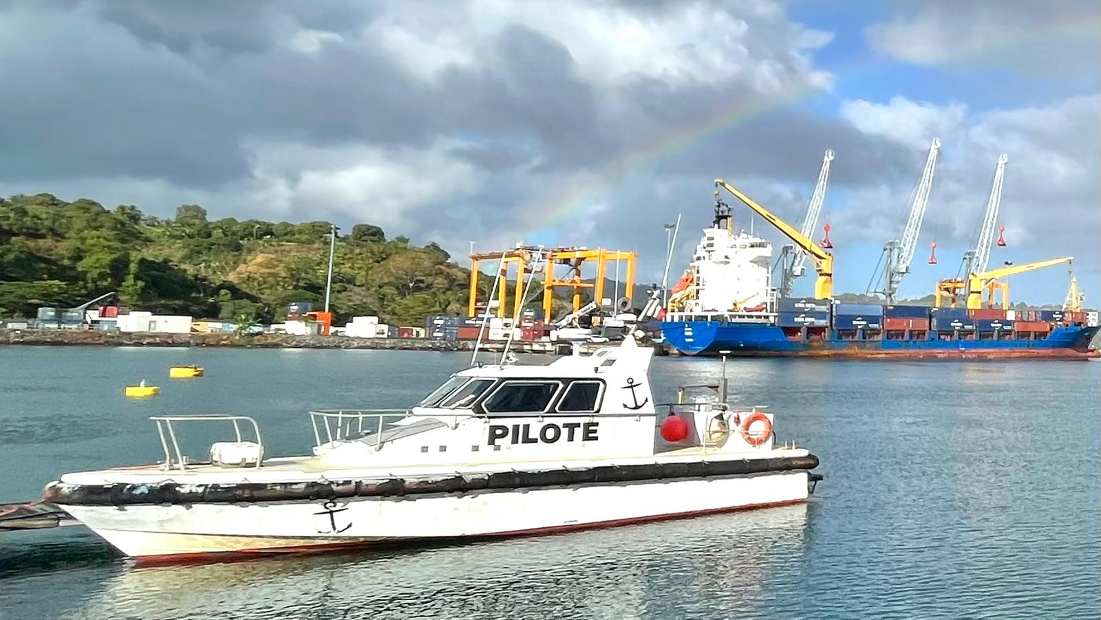 Mayotte : le port de Longoni, infrastructure stratégique pour les ...