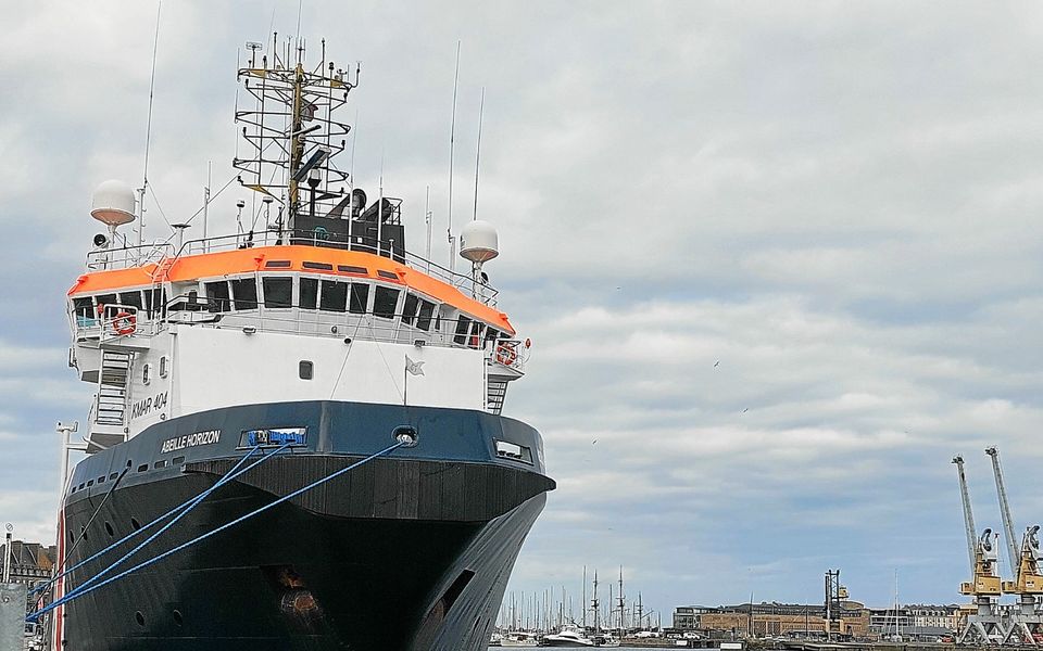 Saint-Malo : Installation de quatre nouveaux coffres pour les paquebots | Mer et Marine