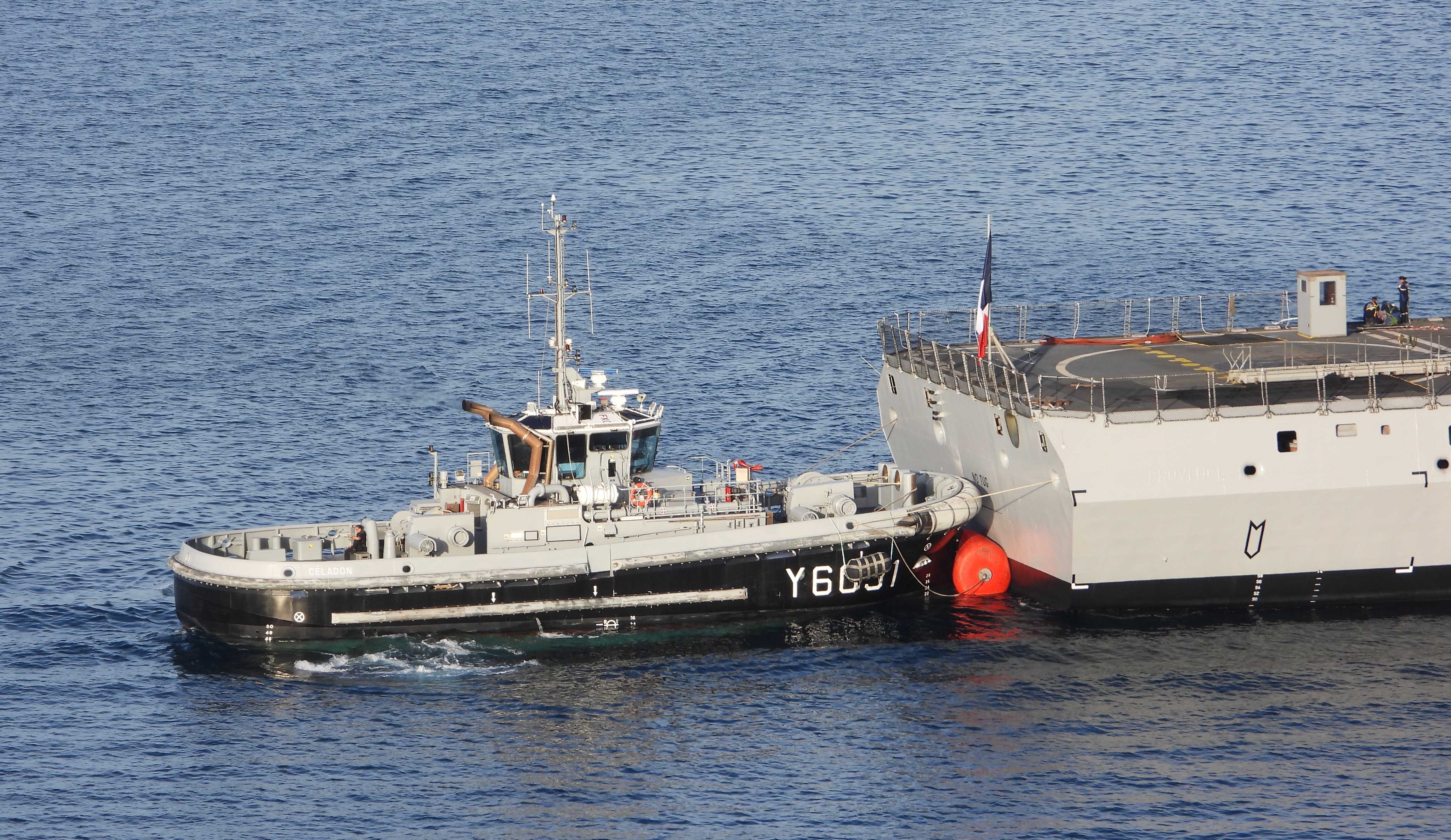 Remorqueurs des bases navales : la DGA regarde (enfin) des solutions ...