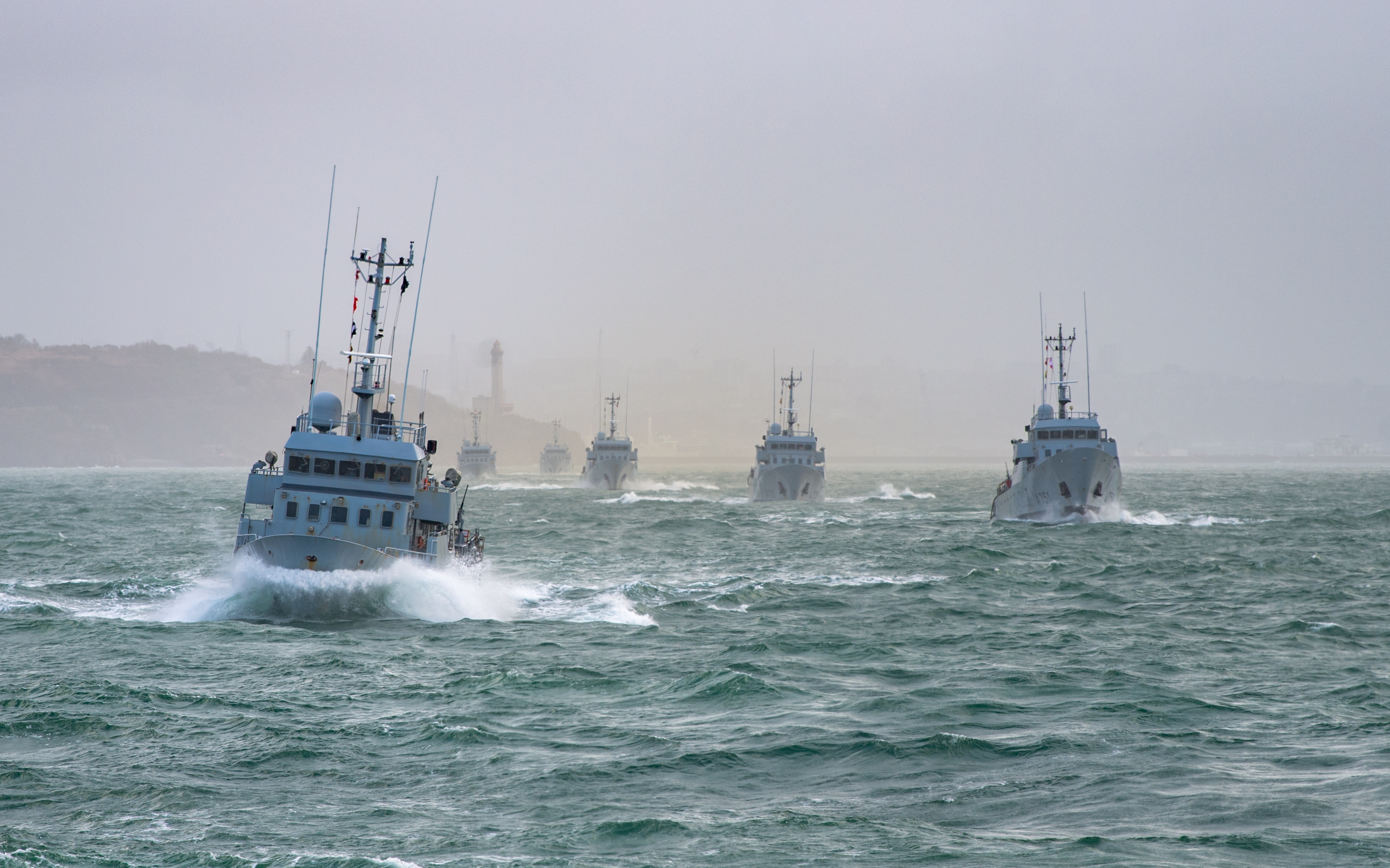 La Marine nationale prolonge sa flotte de bateaux écoles et devrait la renforcer avec les BRS ...