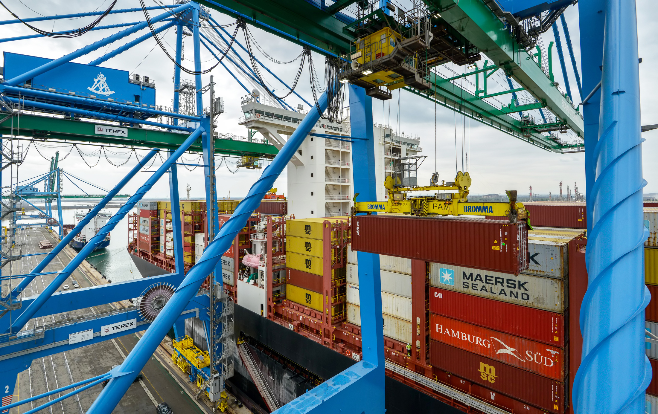 Mer et Marine et Ports et Corridors lancent un nouveau magazine dédié ...