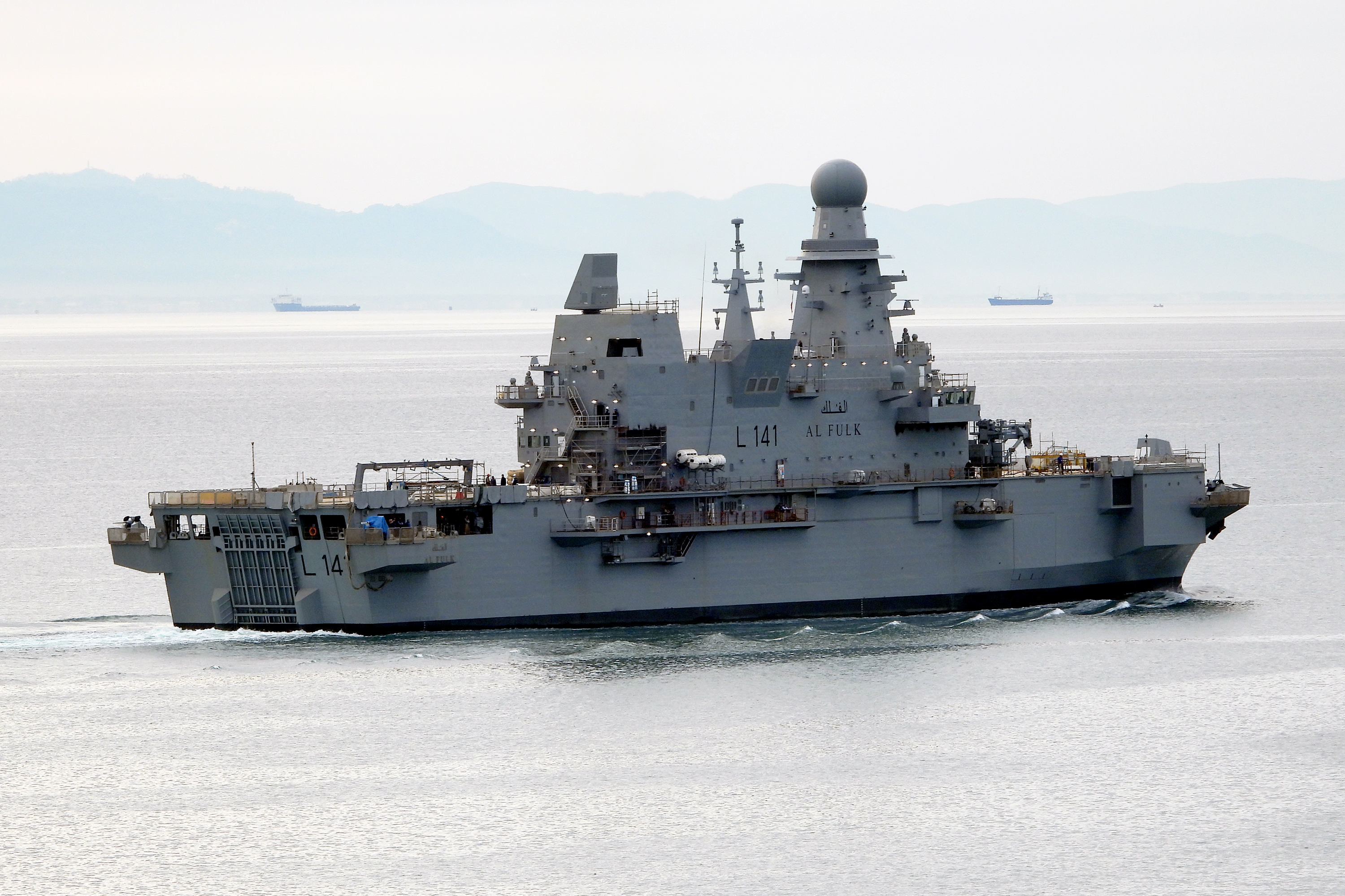 Fincantieri : le LPD qatari Al Fulk a débuté ses essais en mer | Mer et ...