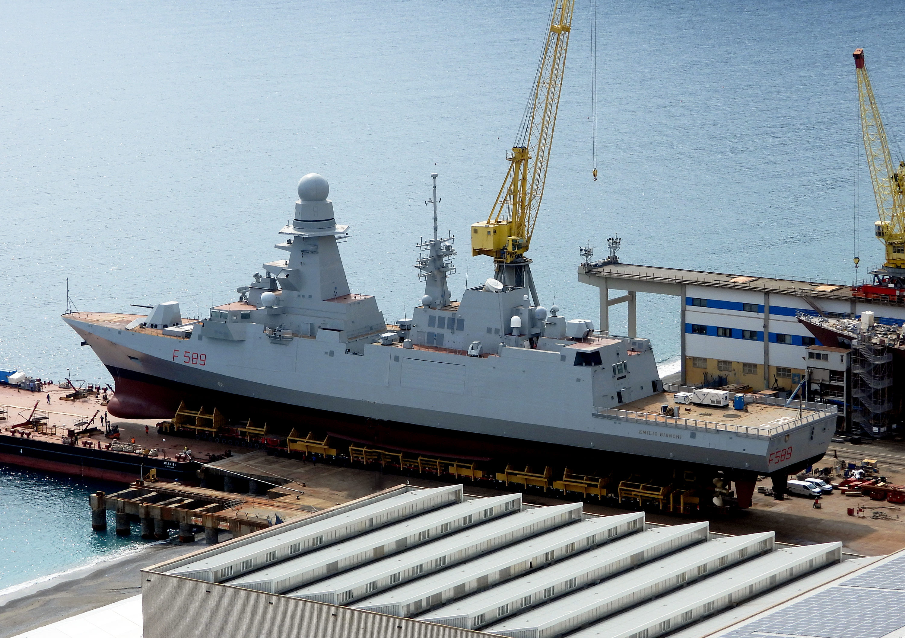 Fincantieri sort une nouvelle FREMM pour la marine italienne | Mer et ...