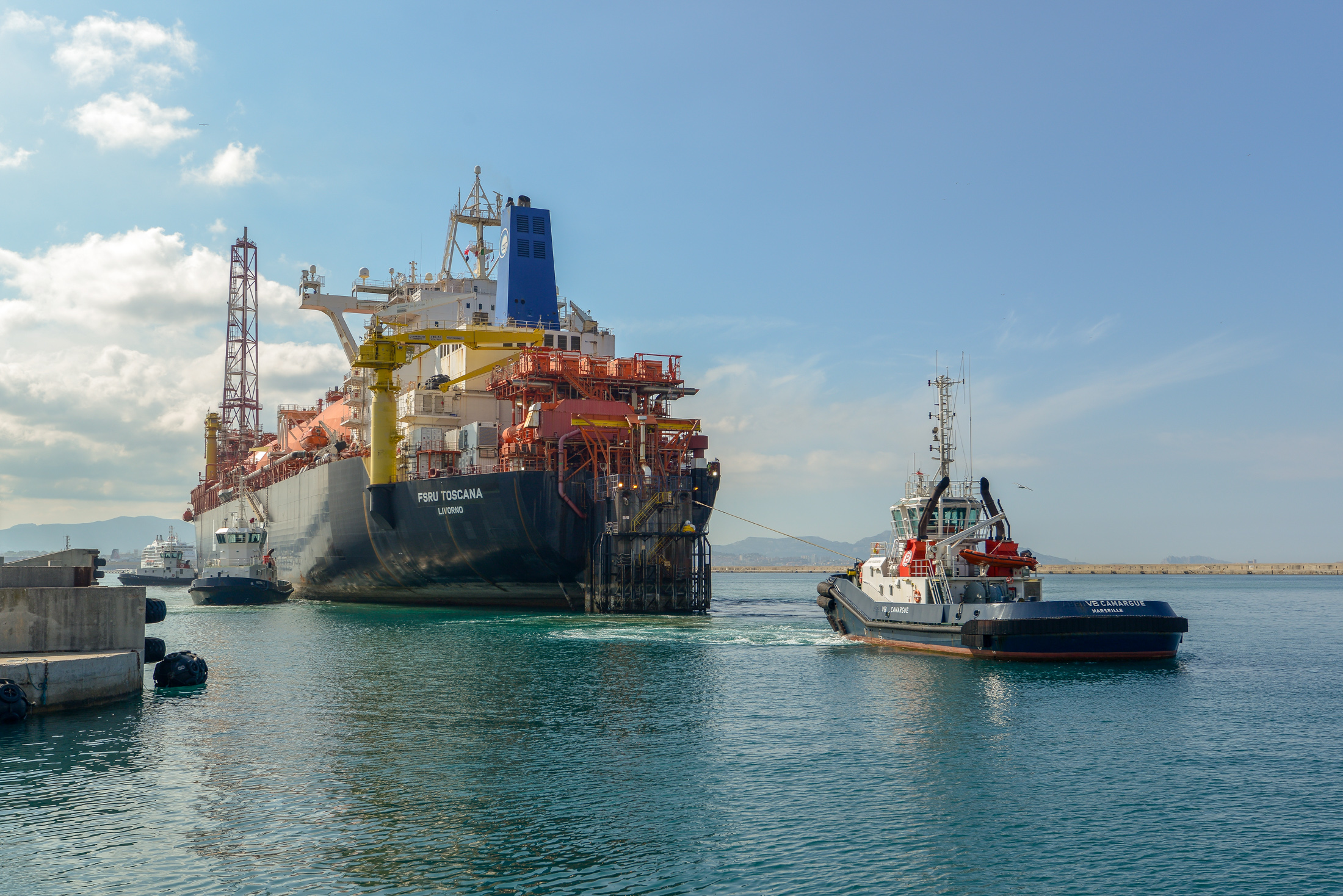 Chantier Naval de Marseille accueille son premier FSRU en arrêt ...