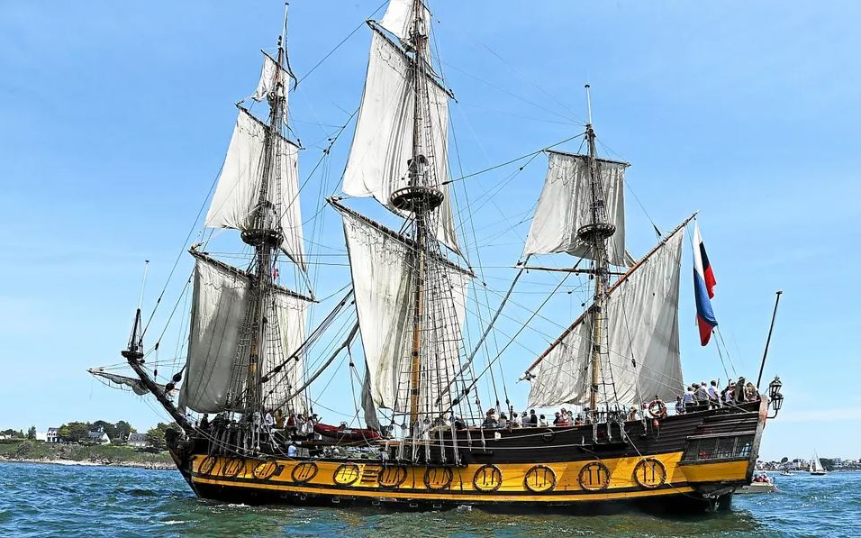 La justice confirme l’interdiction pour le voilier russe Shtandart d ...