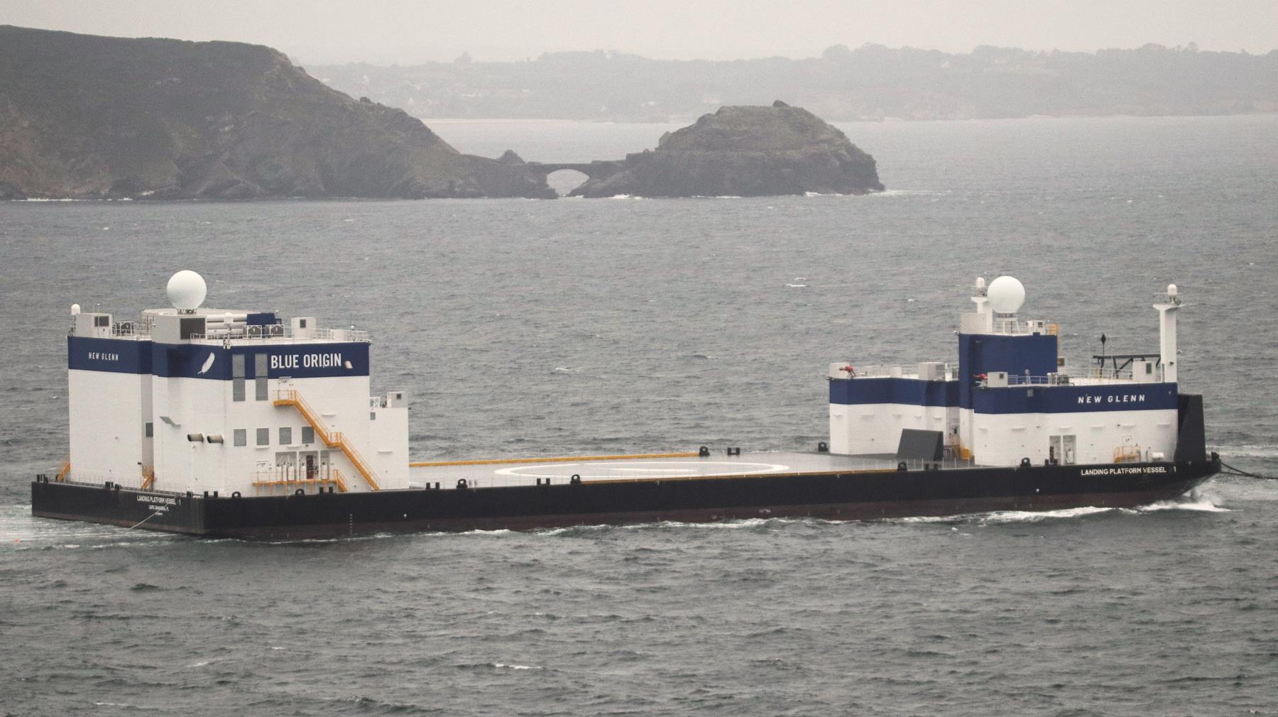 Blue Origin : la barge LPV1 a quitté Brest pour rejoindre les États ...