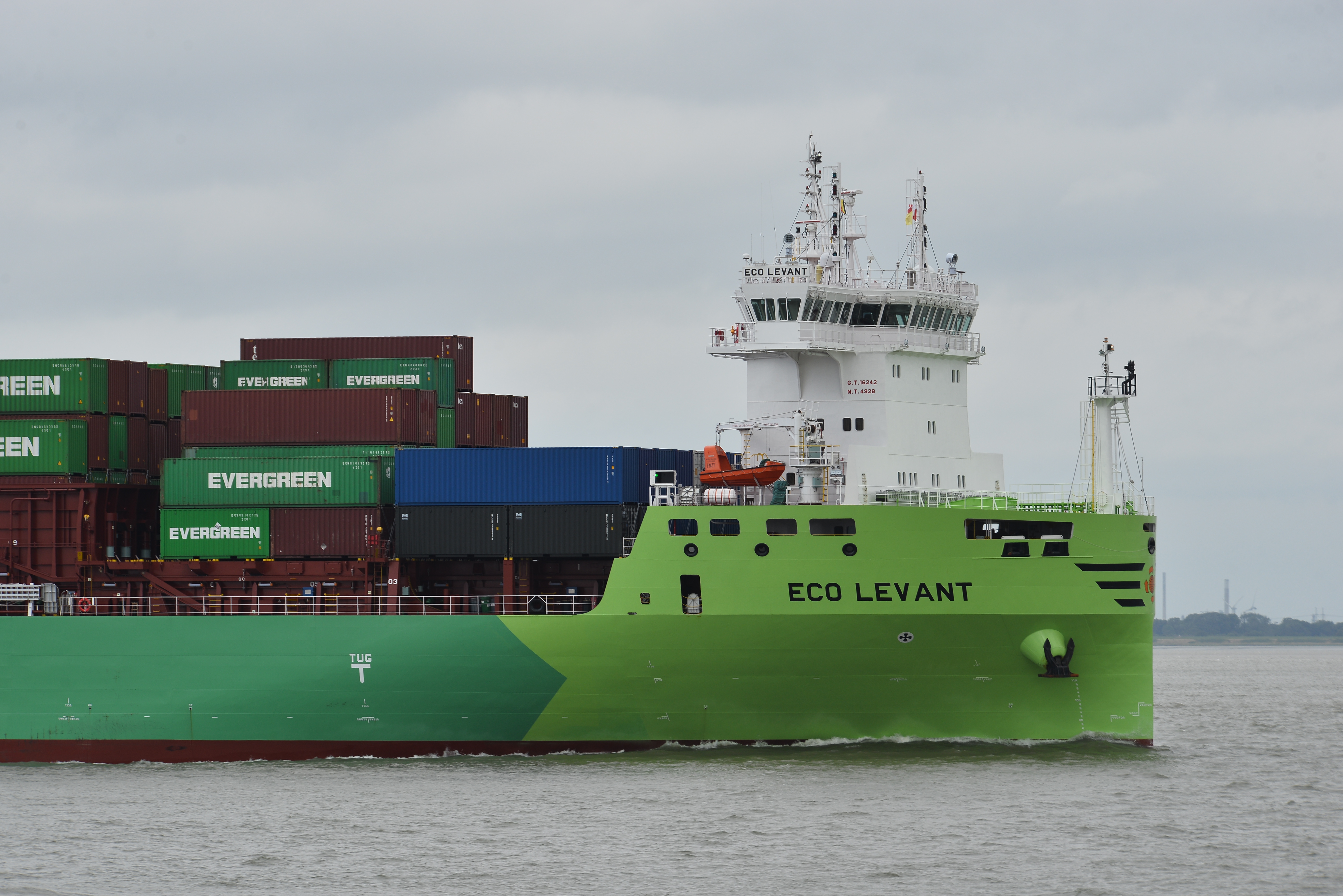 Rotterdam teste un soutage éthanol–méthanol sur le caboteur français ...