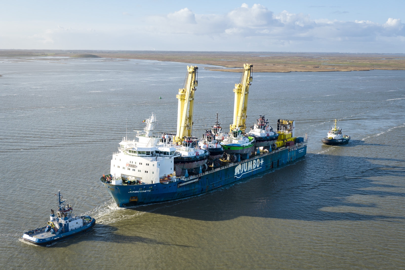 Anvers poursuit le renouvellement de sa flotte de remorqueurs | Mer et ...