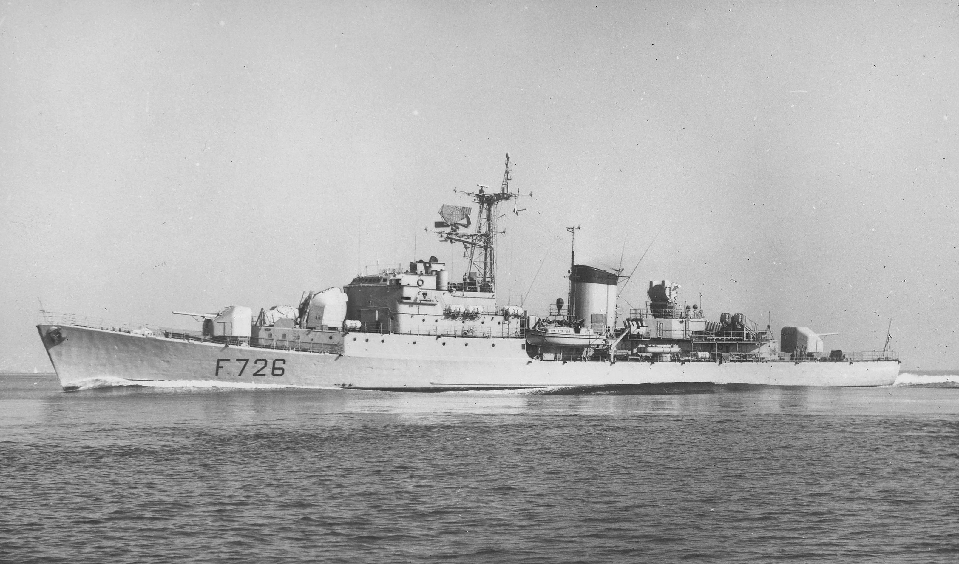 Garonne, Tianée, Dauphin, Bory… les derniers bâtiments français coulés ...