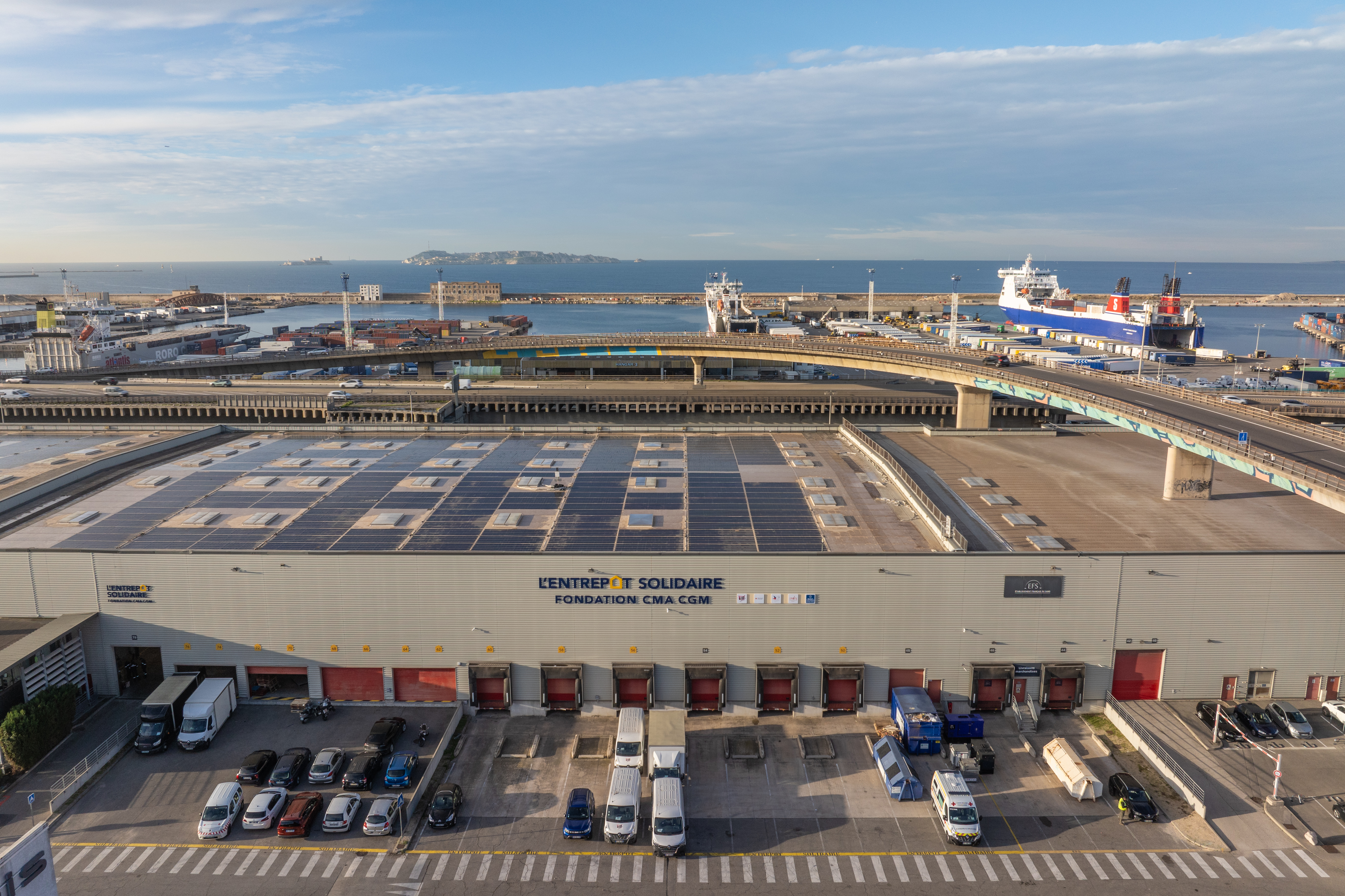 La Fondation CMA CGM inaugure à Marseille le plus grand entrepôt ...