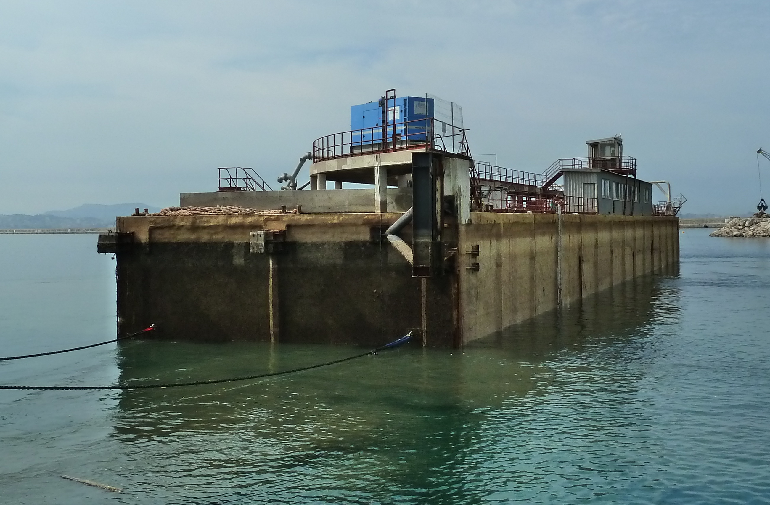Grand Port Maritime de Marseille : destruction, réutilisation, … d’un caisson flottant en béton ...
