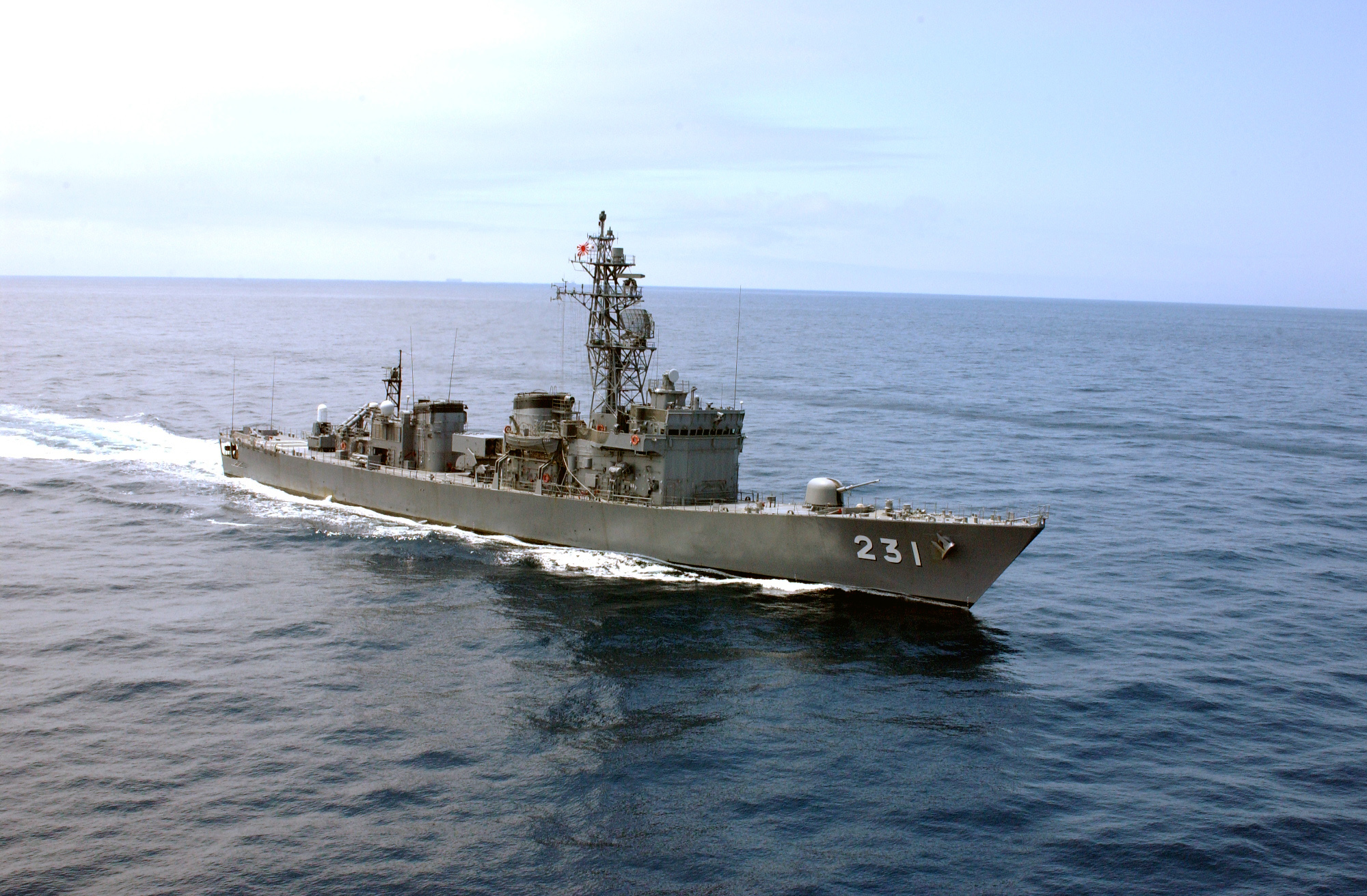 Le Japon pourrait transférer des destroyers du type Abukuma aux ...