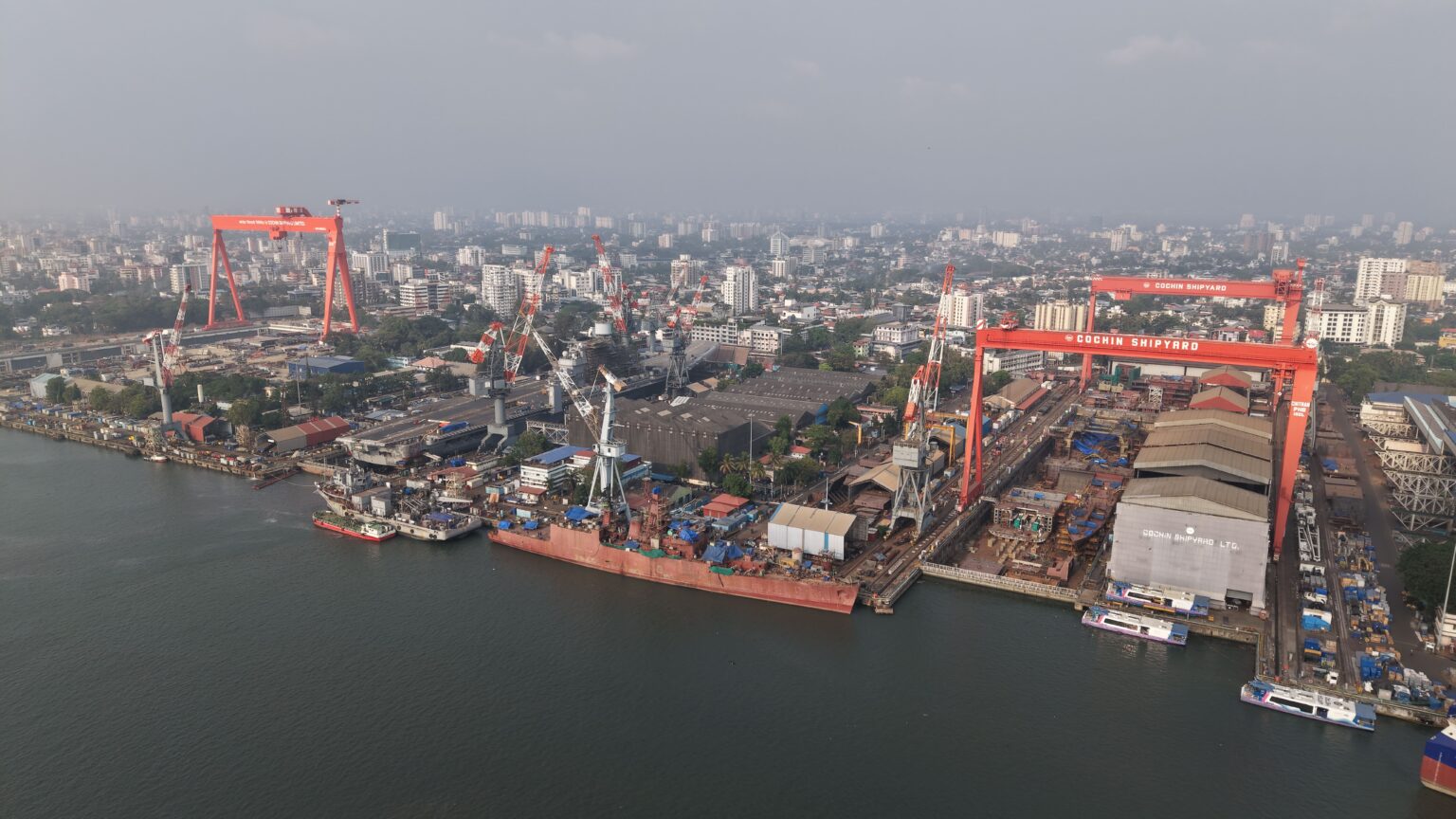 Avec la commande de CMA CGM, le chantier indien Cochin Shipyard continue sa stratégie de ...