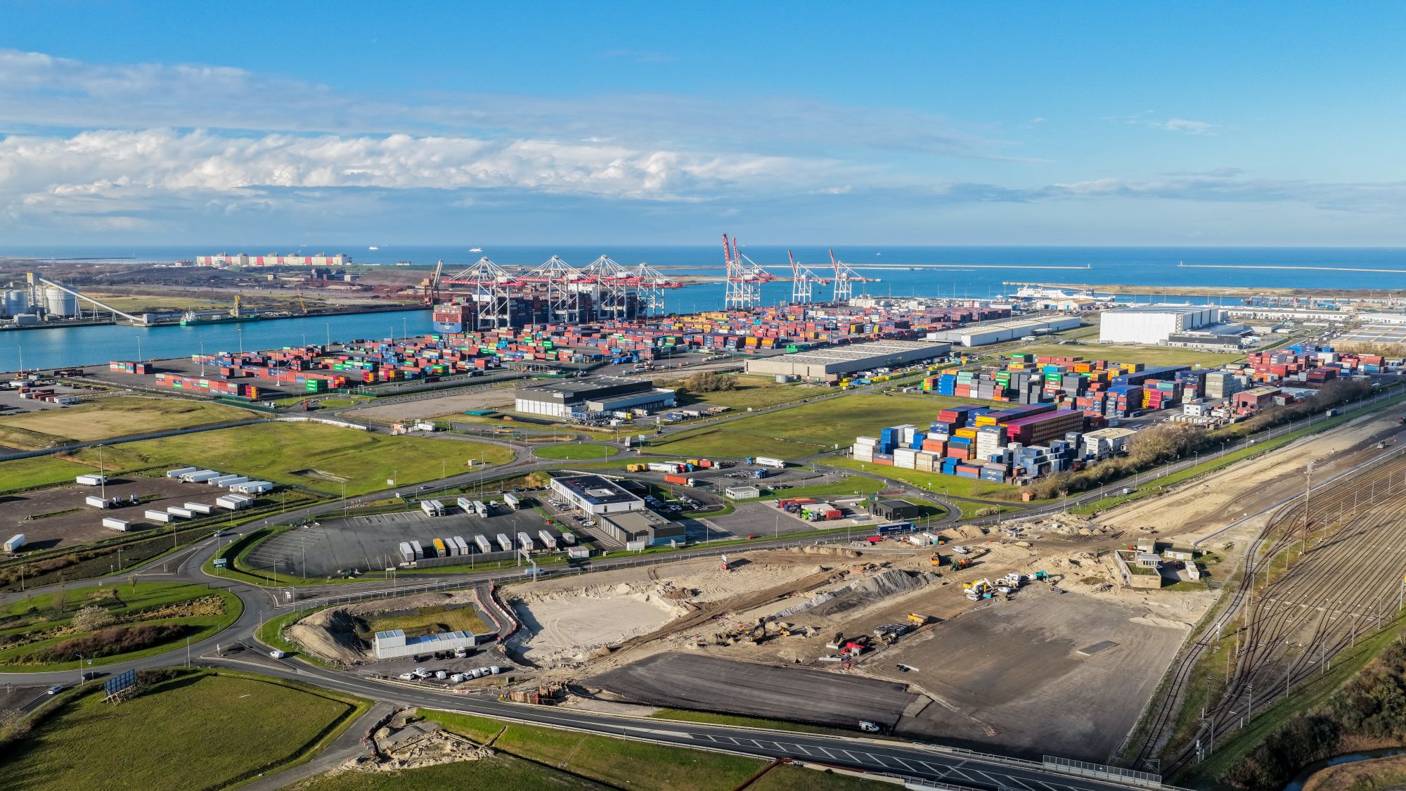 Le port de Dunkerque affiche une année 2025 solide et un trafic en ...