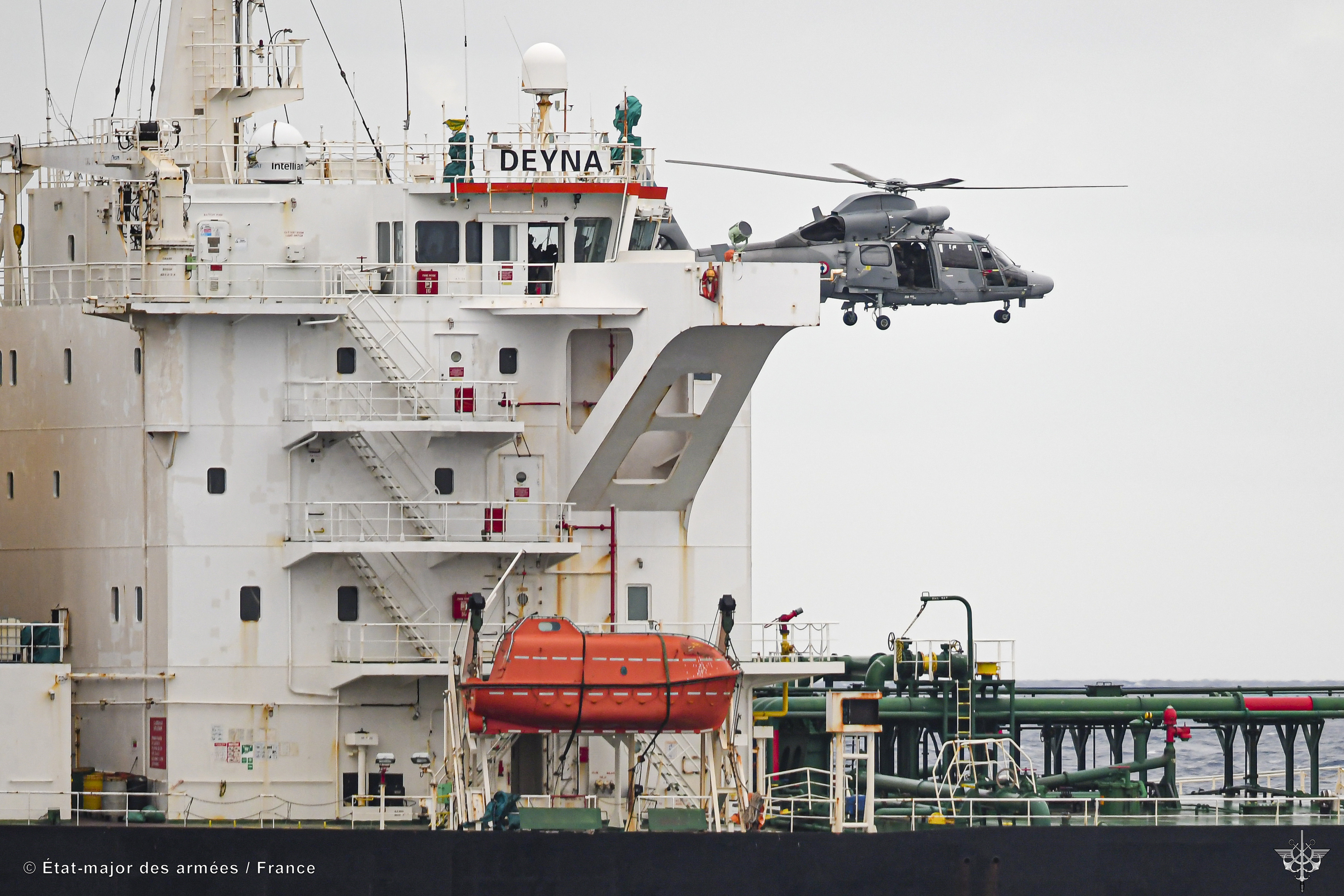 La Marine nationale arraisonne en Méditerranée un pétrolier en ...