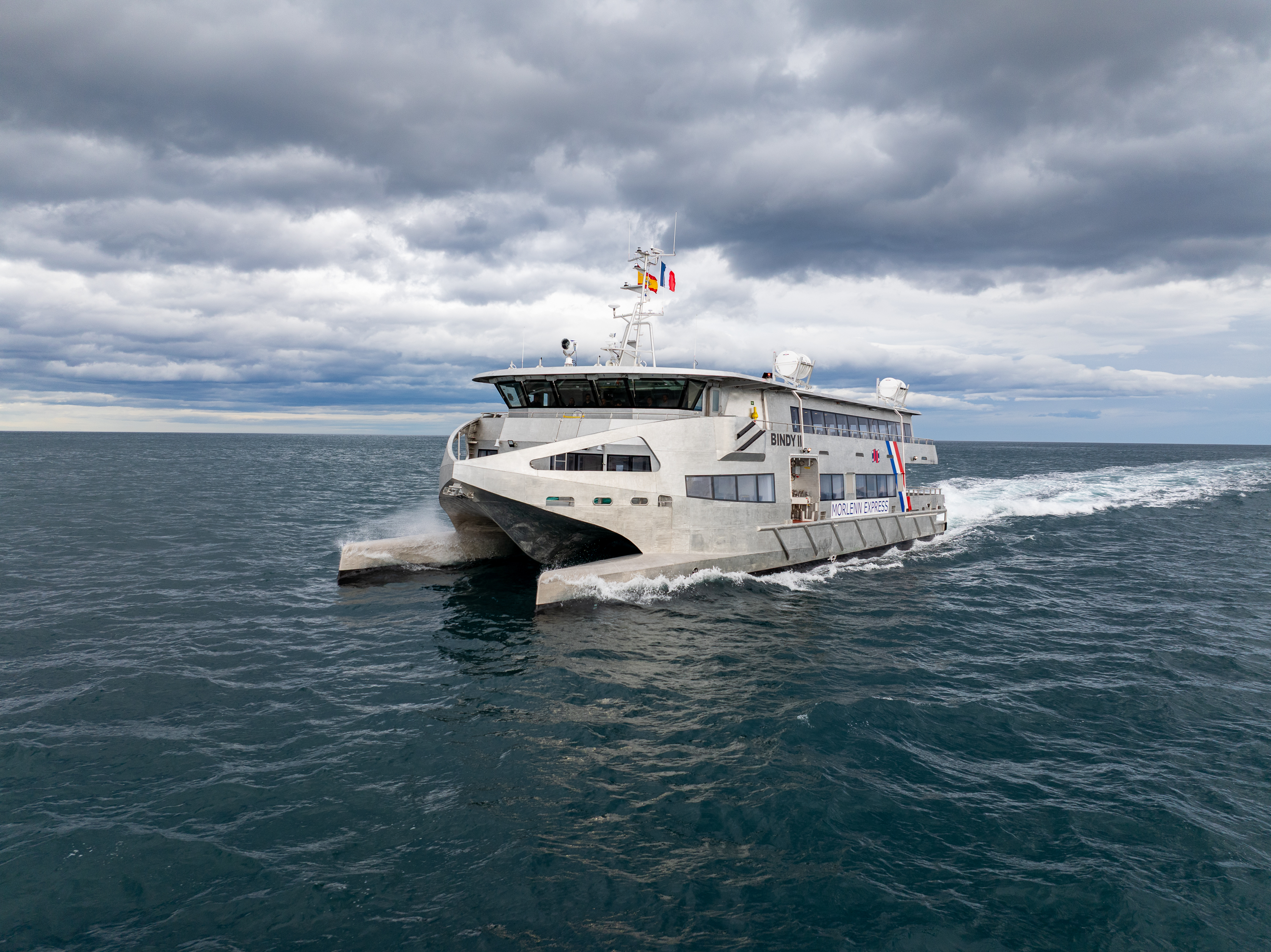 Morlenn Express : le Bindy II a commencé ses rotations à Brest | Mer et ...
