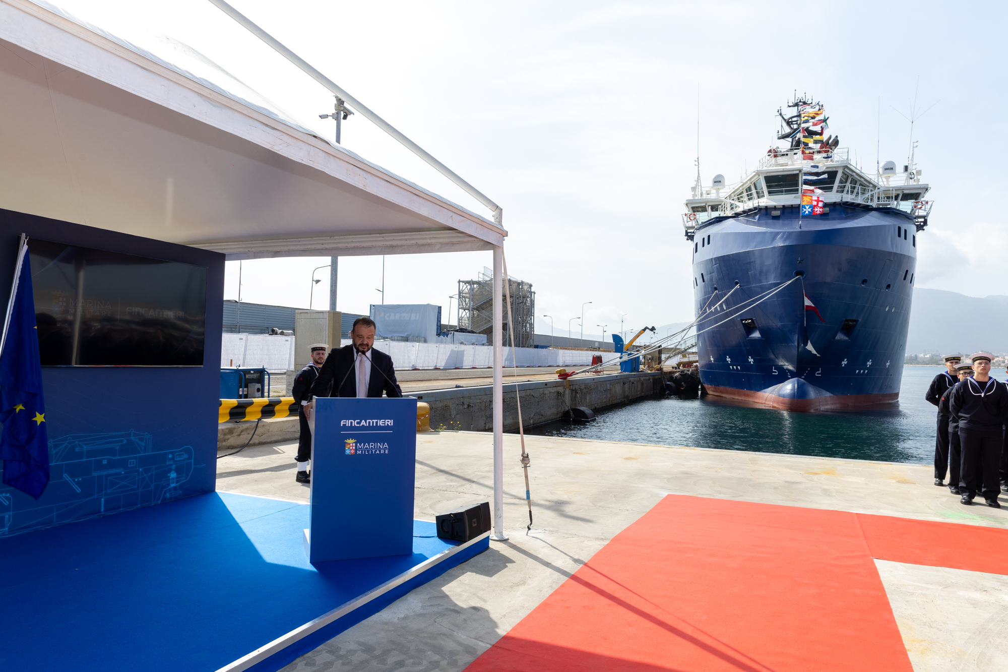La marine italienne se dote d’un ex-navire offshore pour ses opérations ...