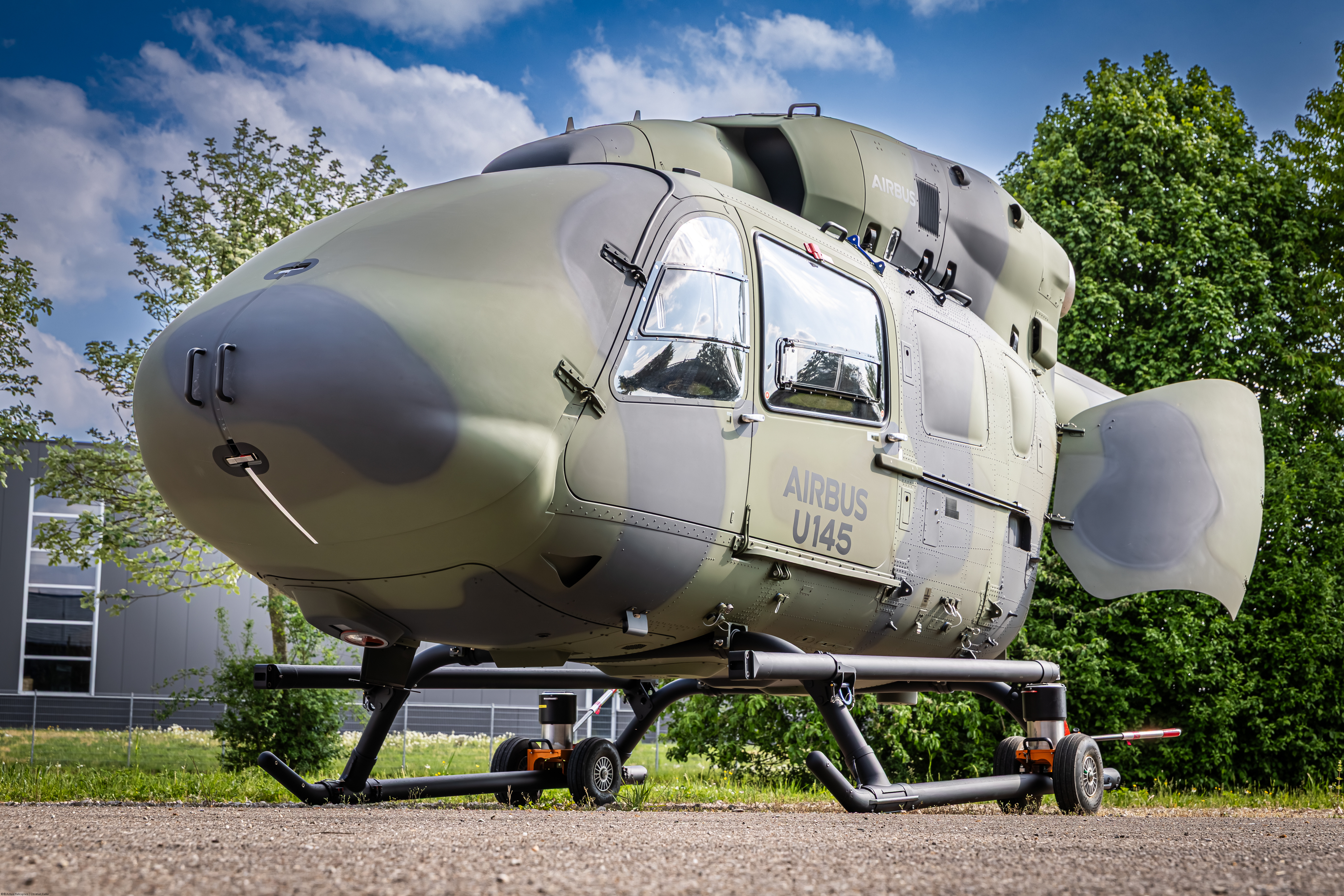Airbus Helicopters dévoile le drone hélicoptère U145 pour le marché ...
