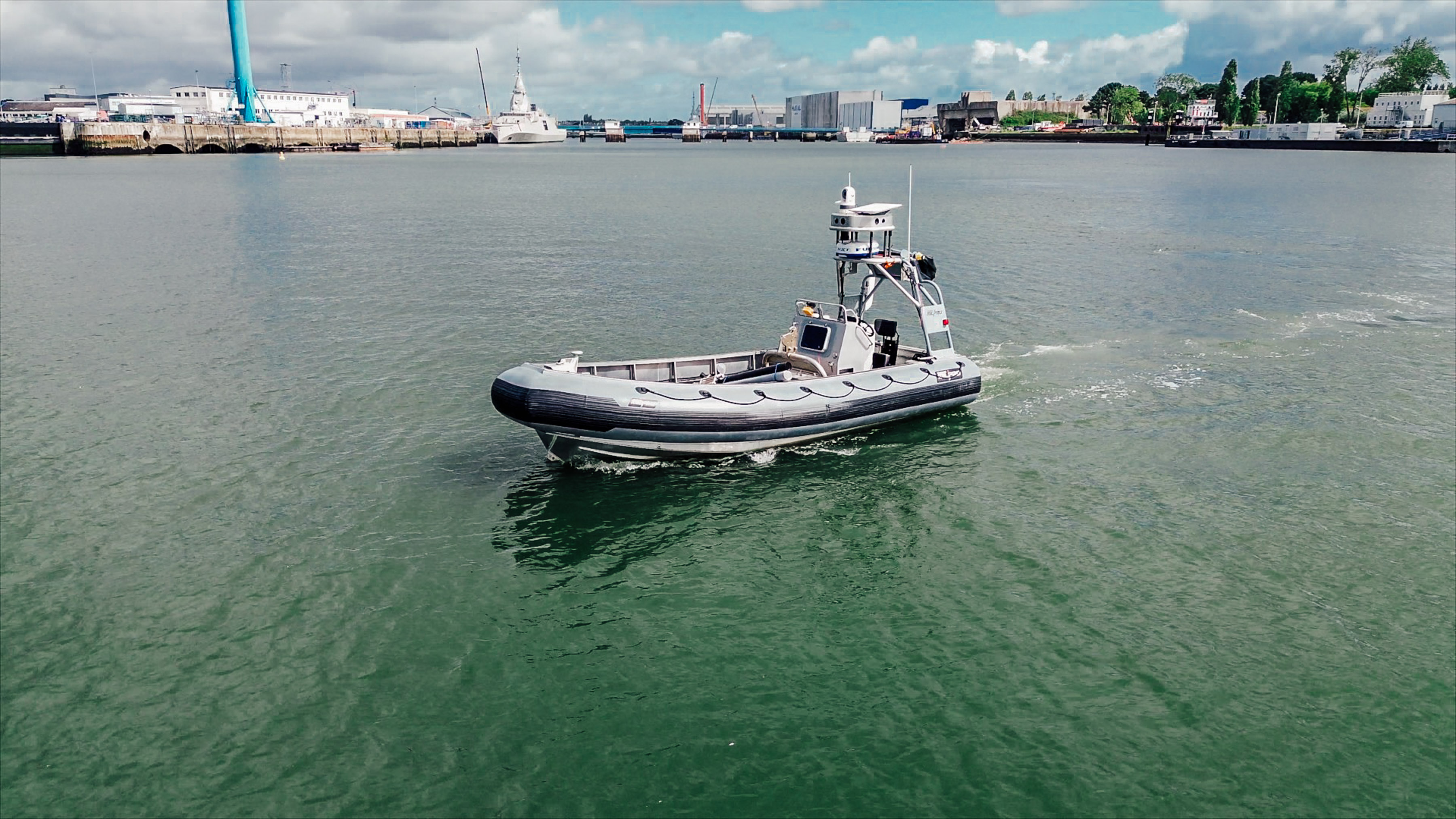 Zodiac Milpro et SeaOwl : le drone SRA 750 USV dévoilé à Navexpo | Mer ...