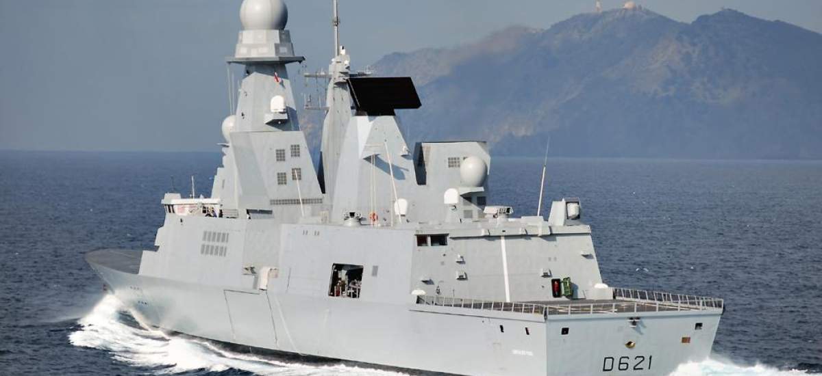 La frégate Chevalier Paul prise en main par la marine | Mer et Marine