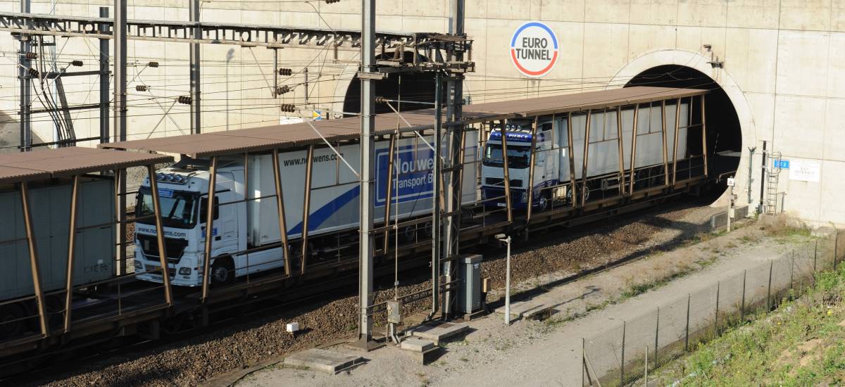 Eurotunnel : Getlink ouvre un service de fret non accompagné | Mer et ...