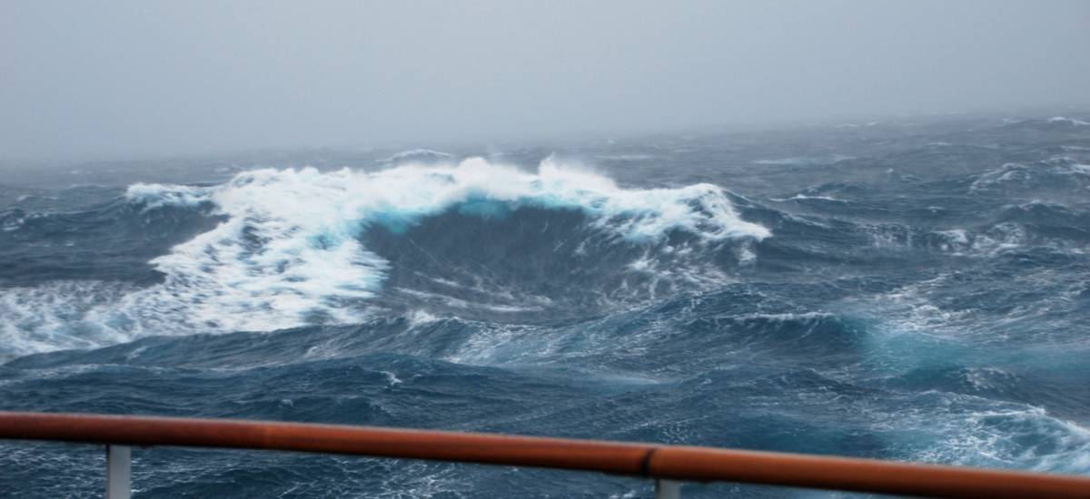 Une simple équation créée par l’IA pour prédire l’apparition des vagues ...