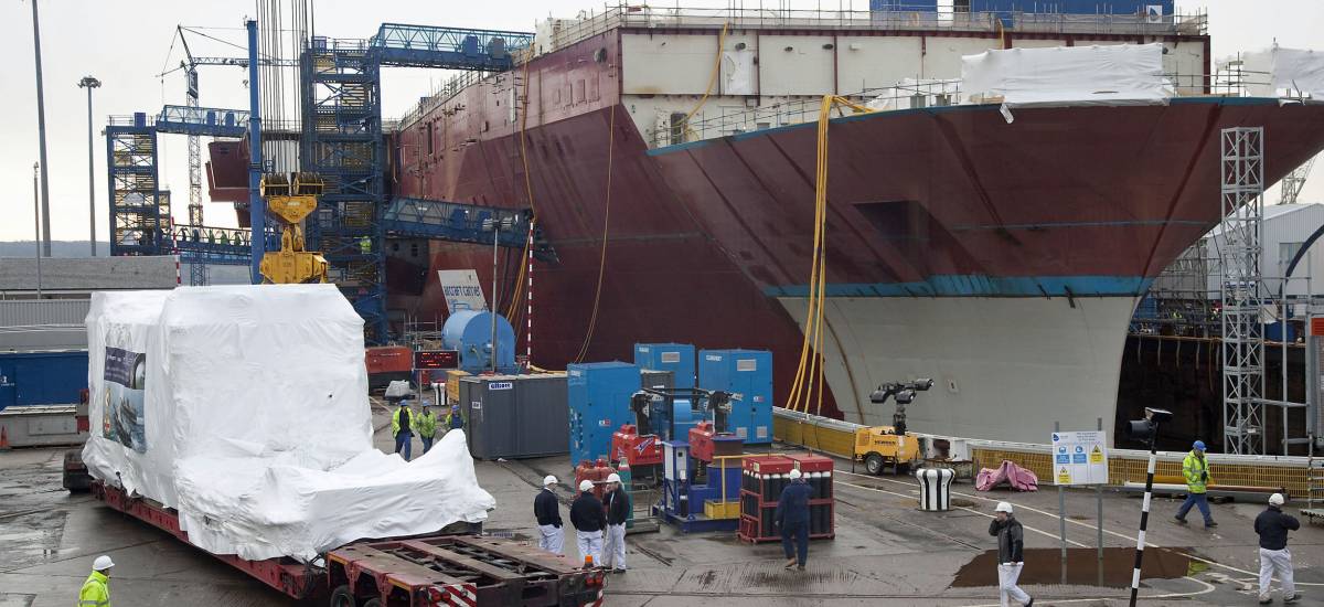 Le HMS Queen Elizabeth embarque sa première turbine MT30 | Mer et Marine