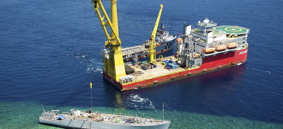 Le dernier tronçon de l’USS Guardian évacué | Mer et Marine