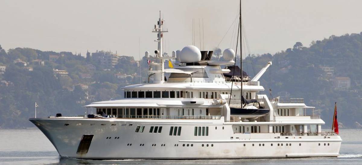 En images : Le Tatoosh arrive à Toulon | Mer et Marine