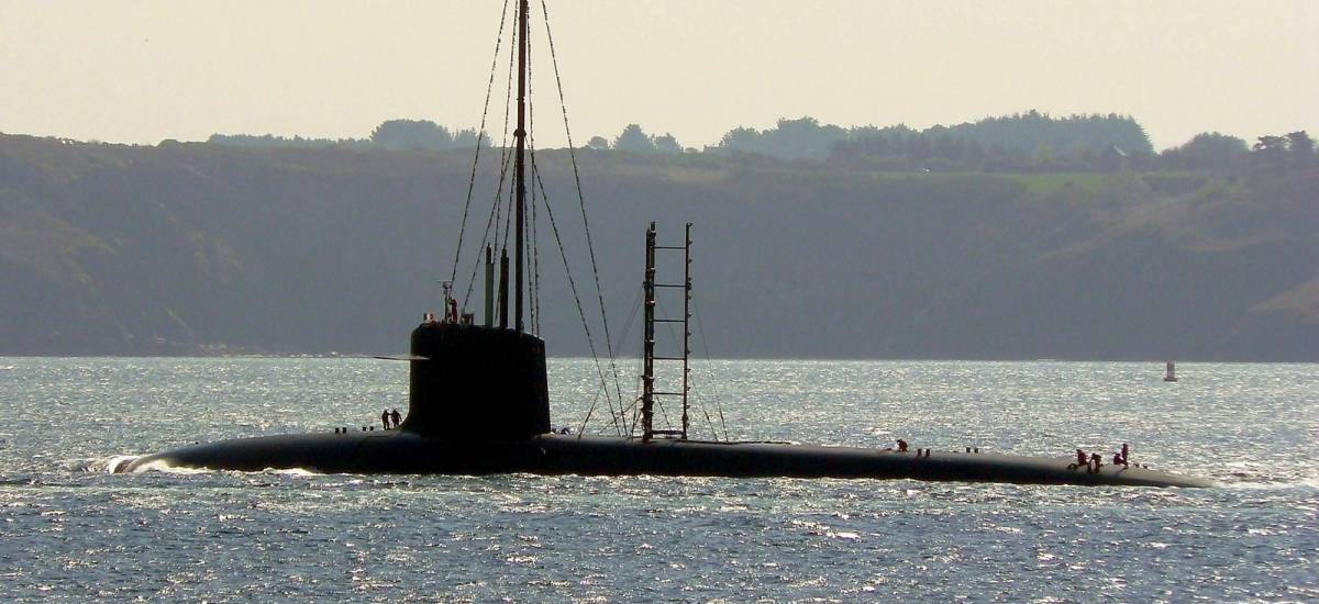 Le SNLE Le Terrible tire un missile balistique M51 à l’issue de sa ...