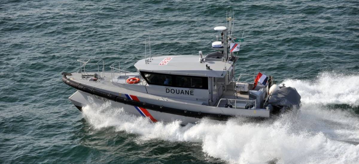 Chantier Bernard met à flot une nouvelle vedette pour la Douane | Mer ...