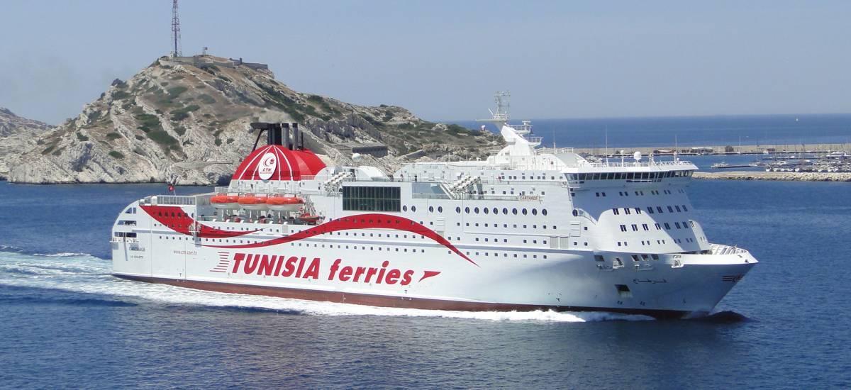 Le ferry Carthage de CTN brièvement retenu après la collision en Corse ...