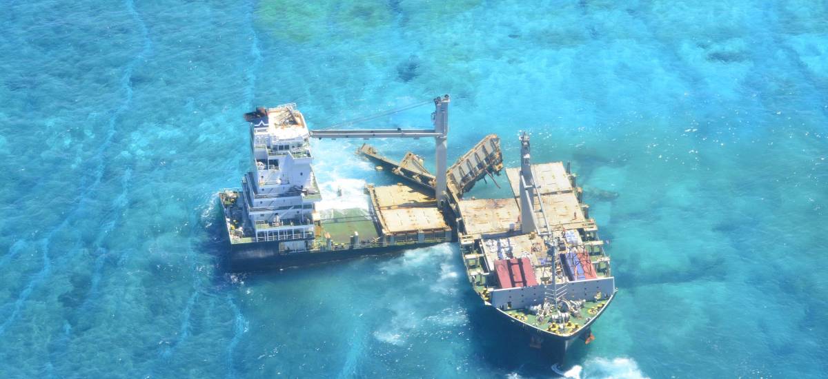 Kea Trader : Opération de récupération des débris flottants | Mer et Marine