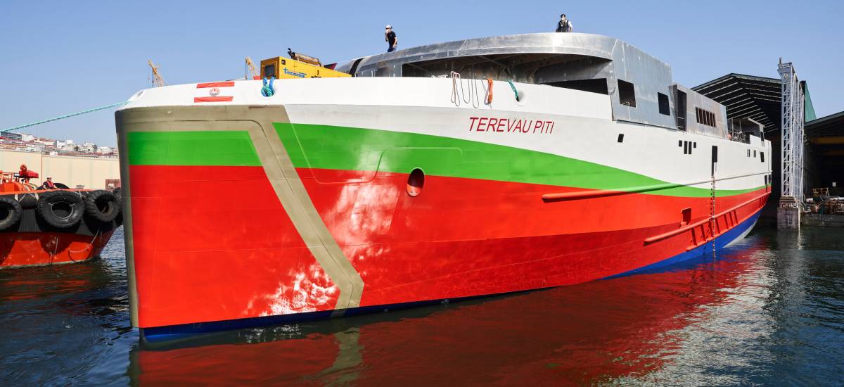 Le ferry polynésien Terevau Piti mis à l’eau | Mer et Marine